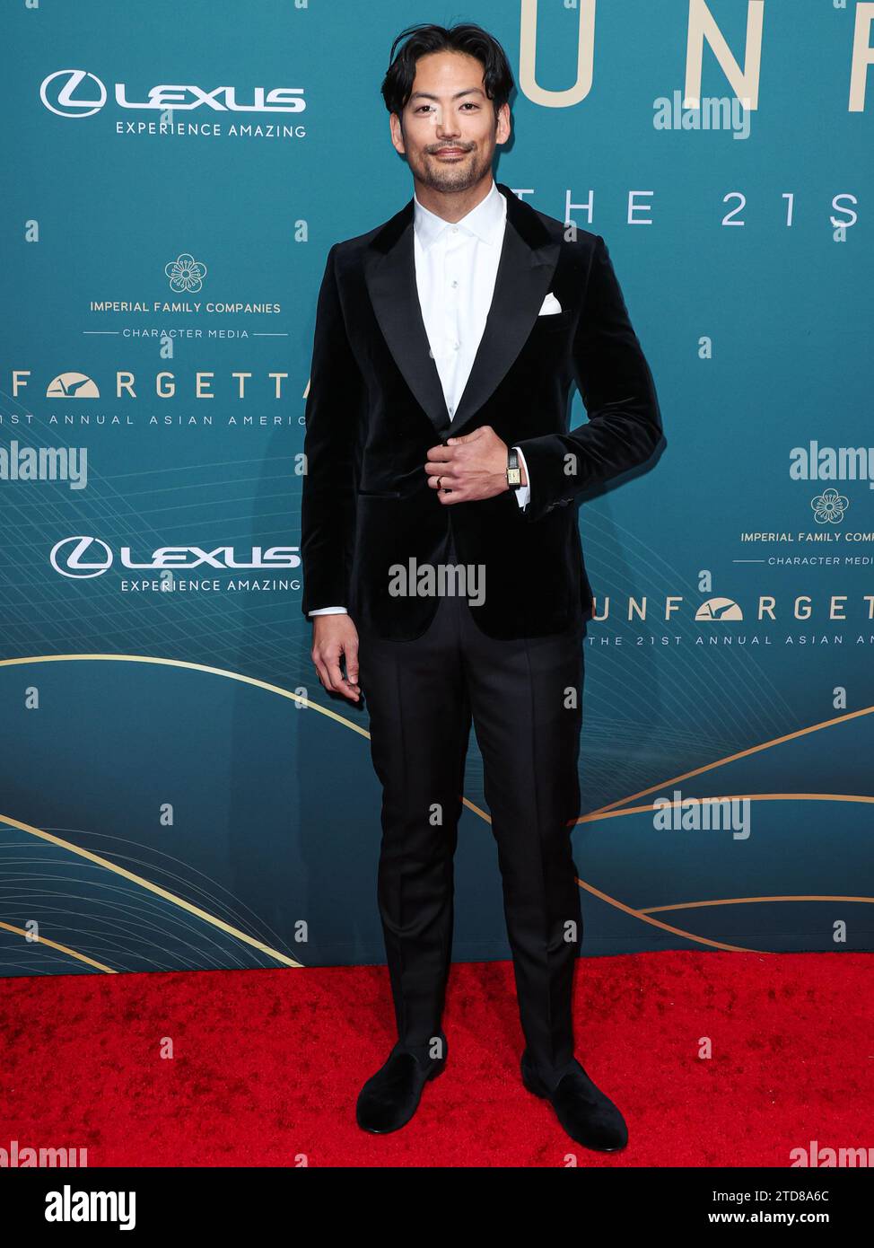 BEVERLY HILLS, LOS ANGELES, CALIFORNIA, USA - DECEMBER 16: American ...