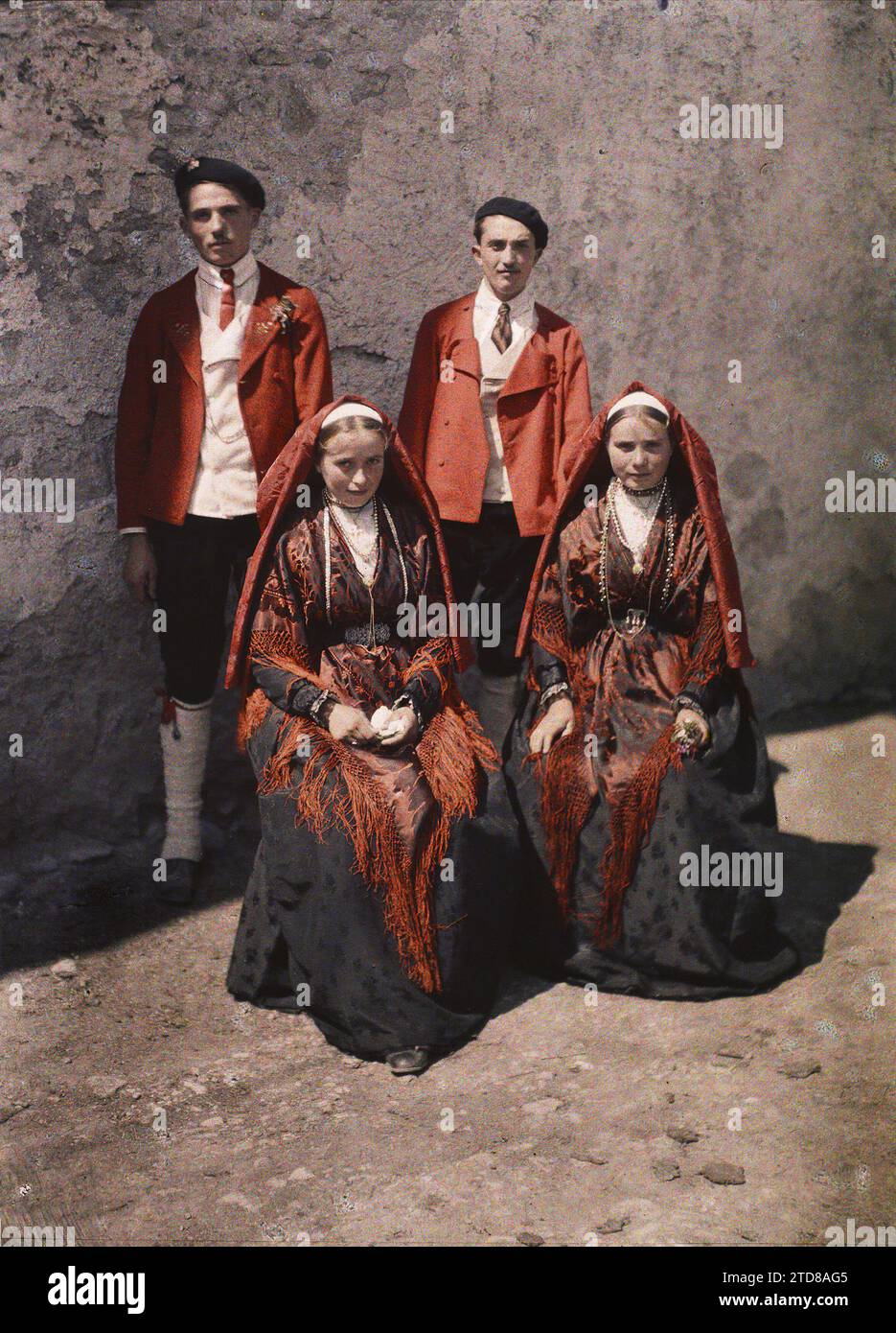 Vallée d'Ossau, Basses-Pyrénées, France Men and women in typical ...