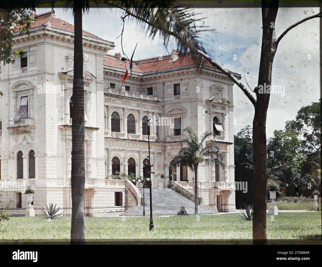 Hà-nôi, Hainoi Vietnam, Tonkin, Indochina The residence of the governor ...
