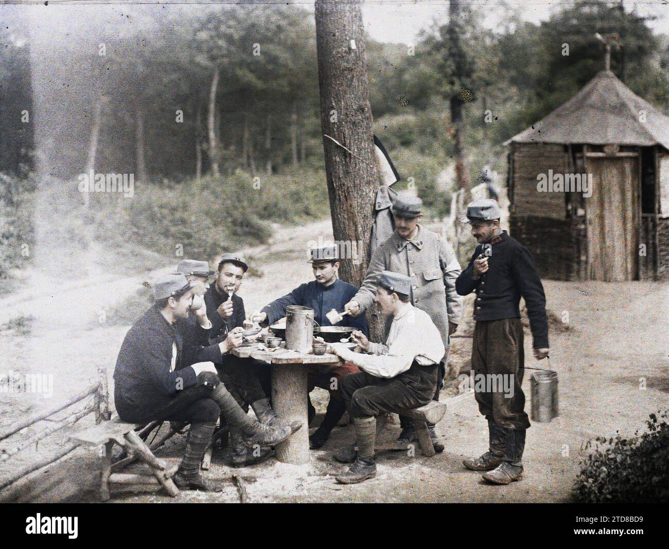 Le Hamel, Somme, Picardy, France Group of poilus at the outposts ...