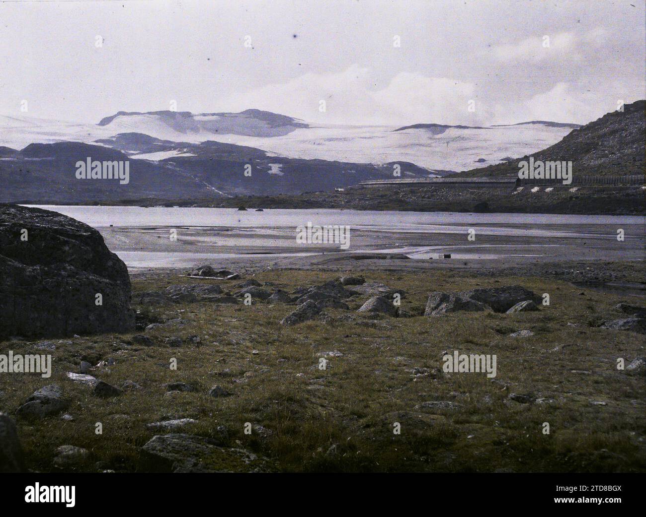 Norway frozen lake finsevatnet hi-res stock photography and images - Alamy
