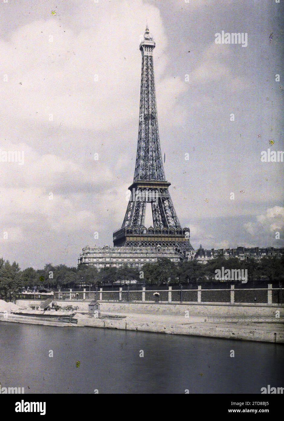 Paris (7th arrondissement), France The Eiffel Tower taken from the ...