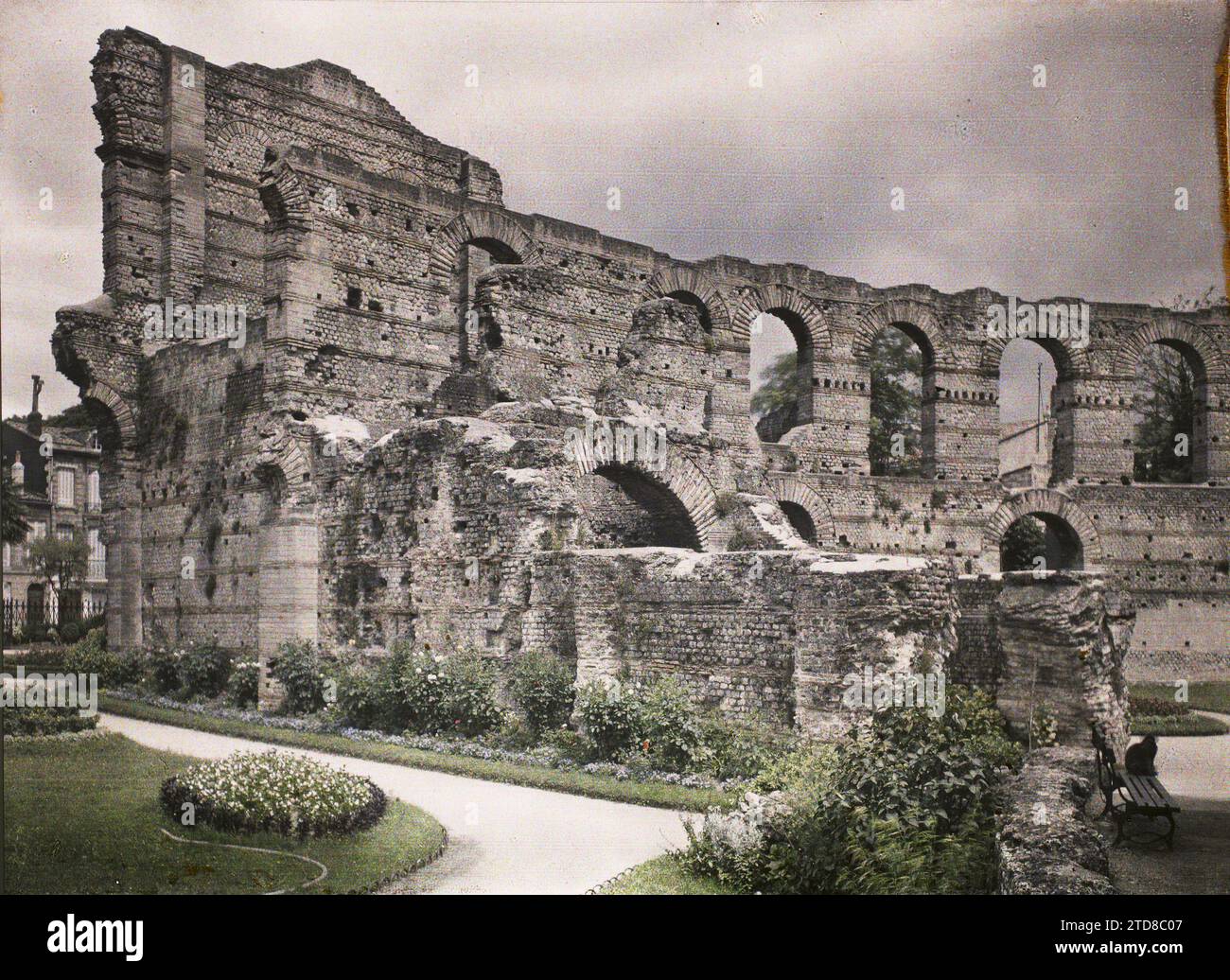Bordeaux, France Amphitheater known as Palais Gallien, Habitat ...