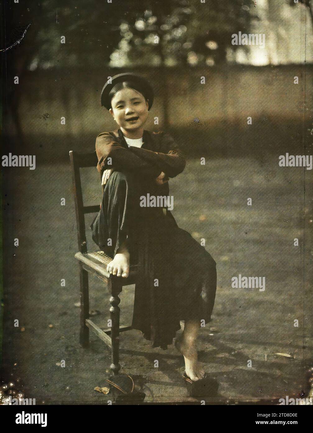 Tonkin, Indochina A young girl, teeth lacquered black, Human beings ...