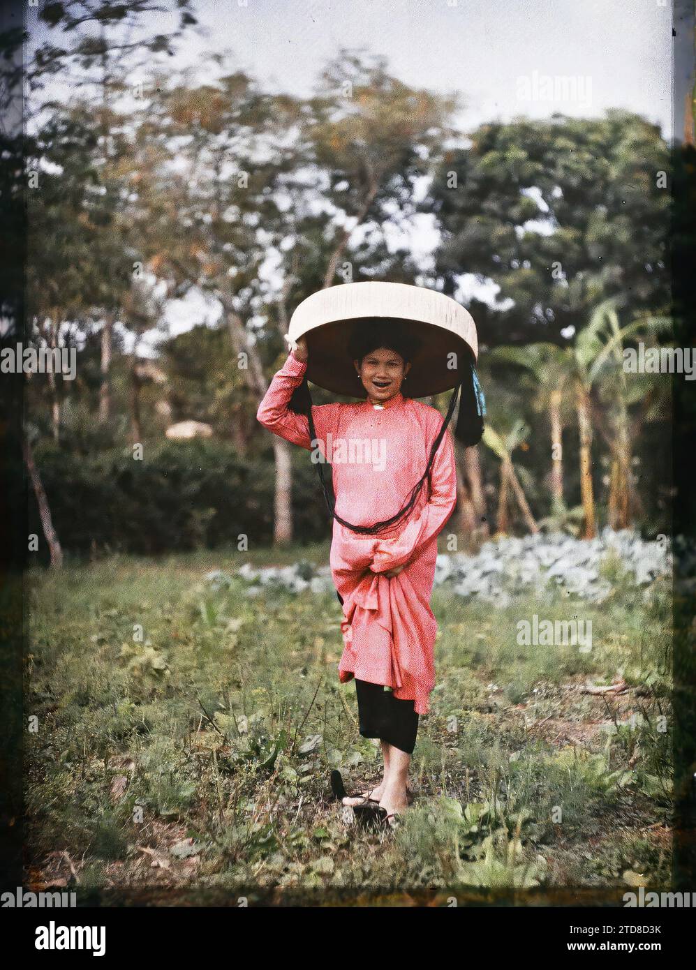 Bright pink tunic hi-res stock photography and images - Alamy