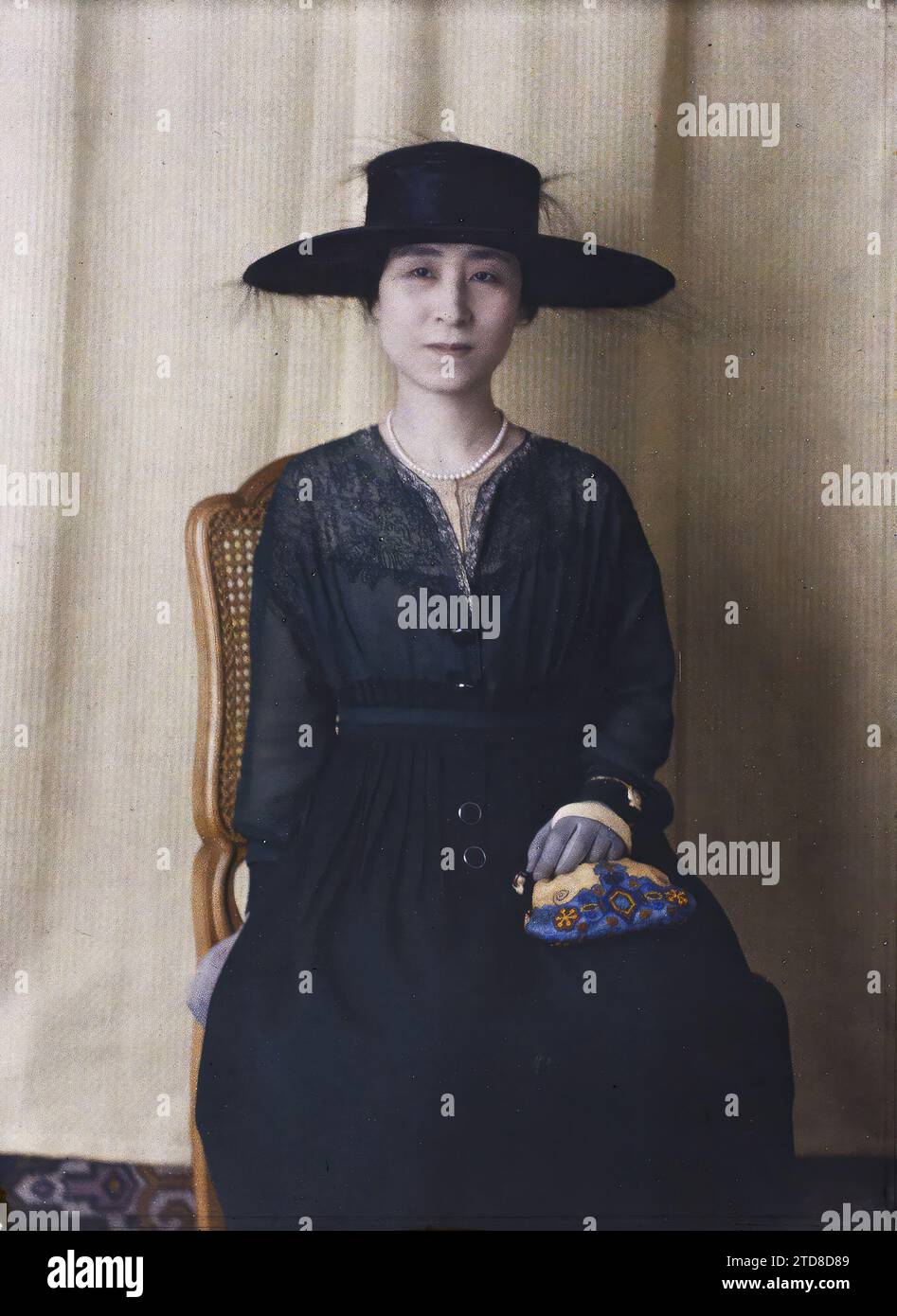 Mme matsui hi-res stock photography and images - Alamy