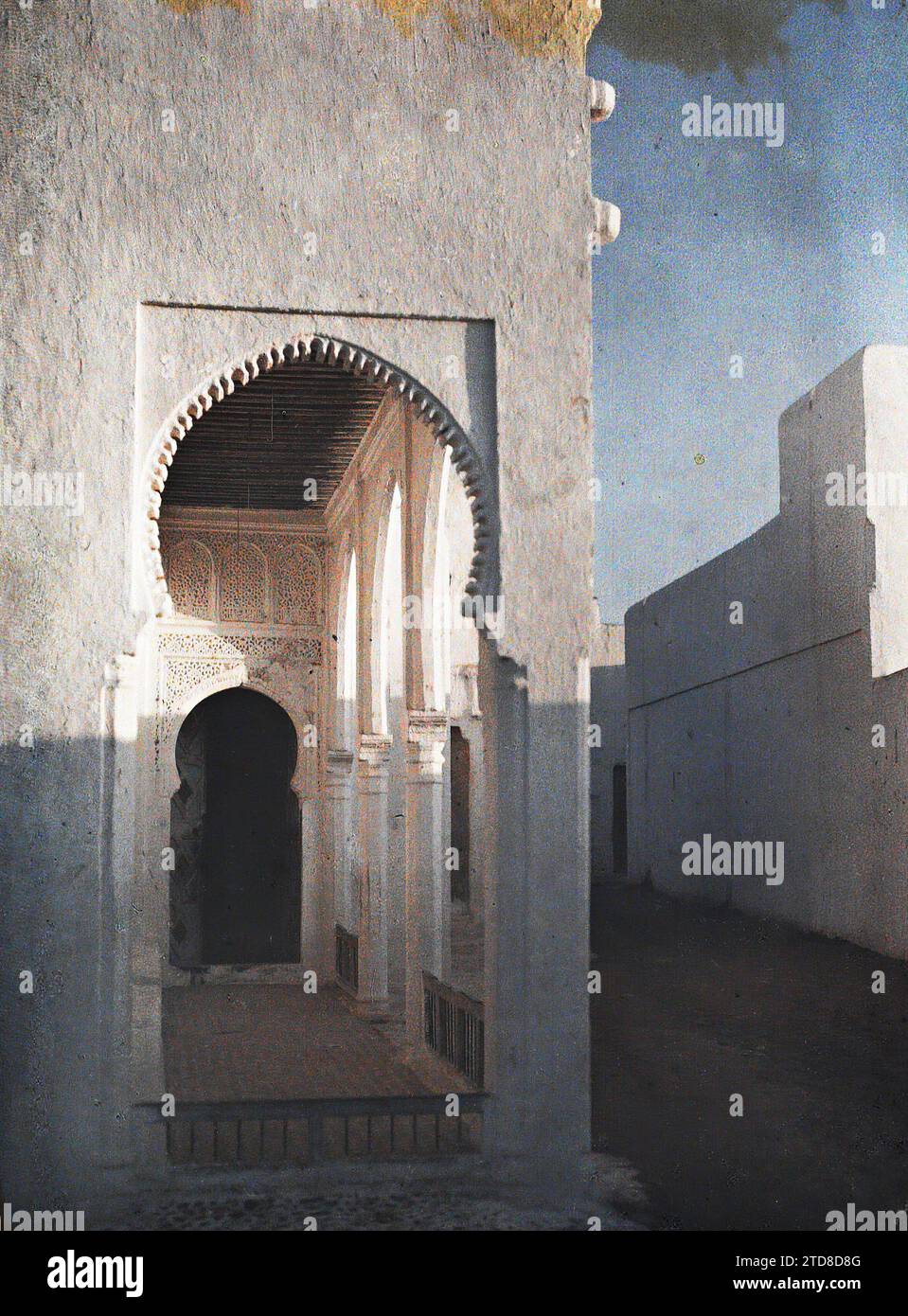 Salé, Morocco The mausoleum of Sidi Ben Hassoun, Habitat, Architecture ...