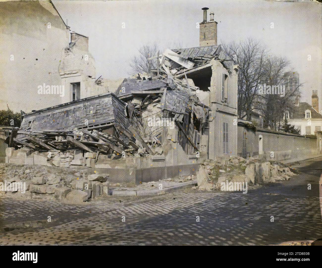 Reims, Marne, Champagne, France Destroyed house at the corner of Clovis ...