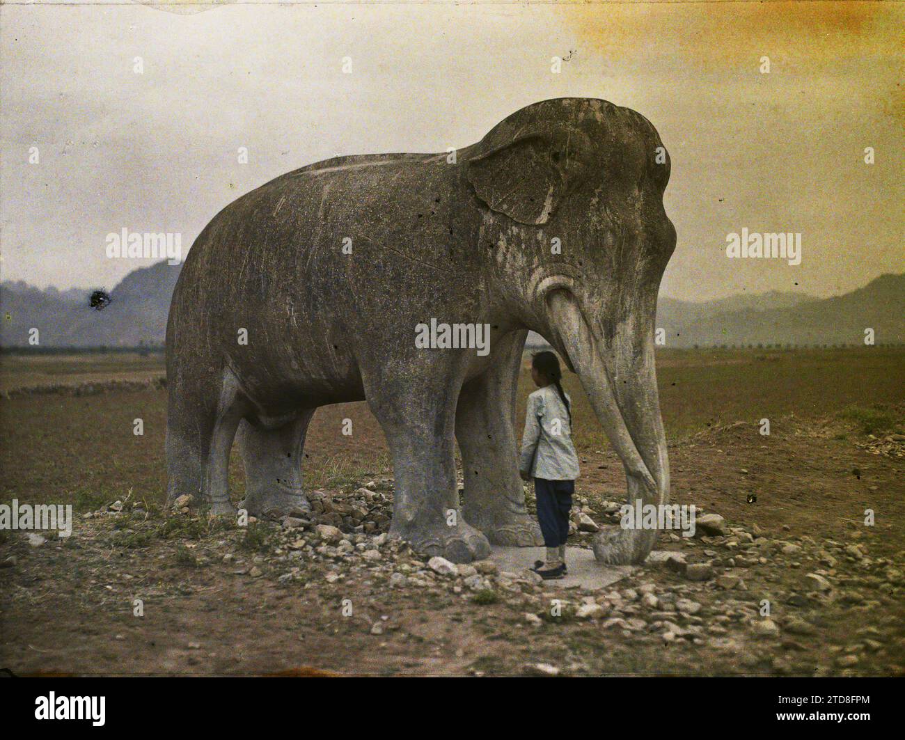 Changping, China Ming Shisanling ('Thirteen Tombs of the Ming'), Human ...