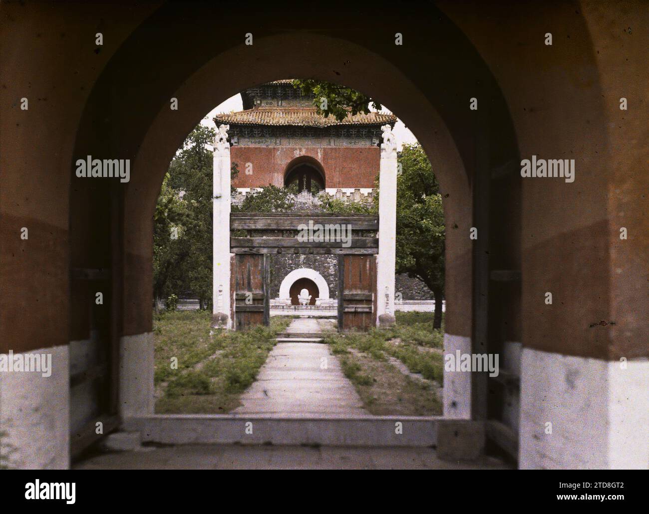 Ming tomb object hi-res stock photography and images - Alamy