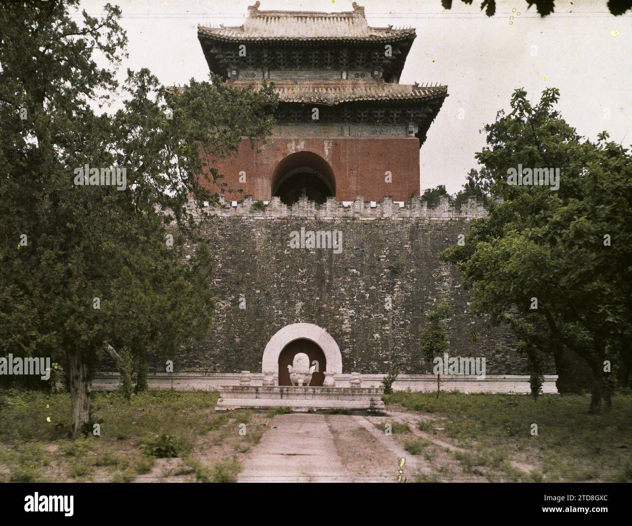 Ming tomb object hi-res stock photography and images - Alamy
