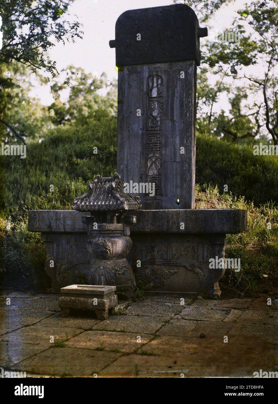 Kin information hi-res stock photography and images - Alamy