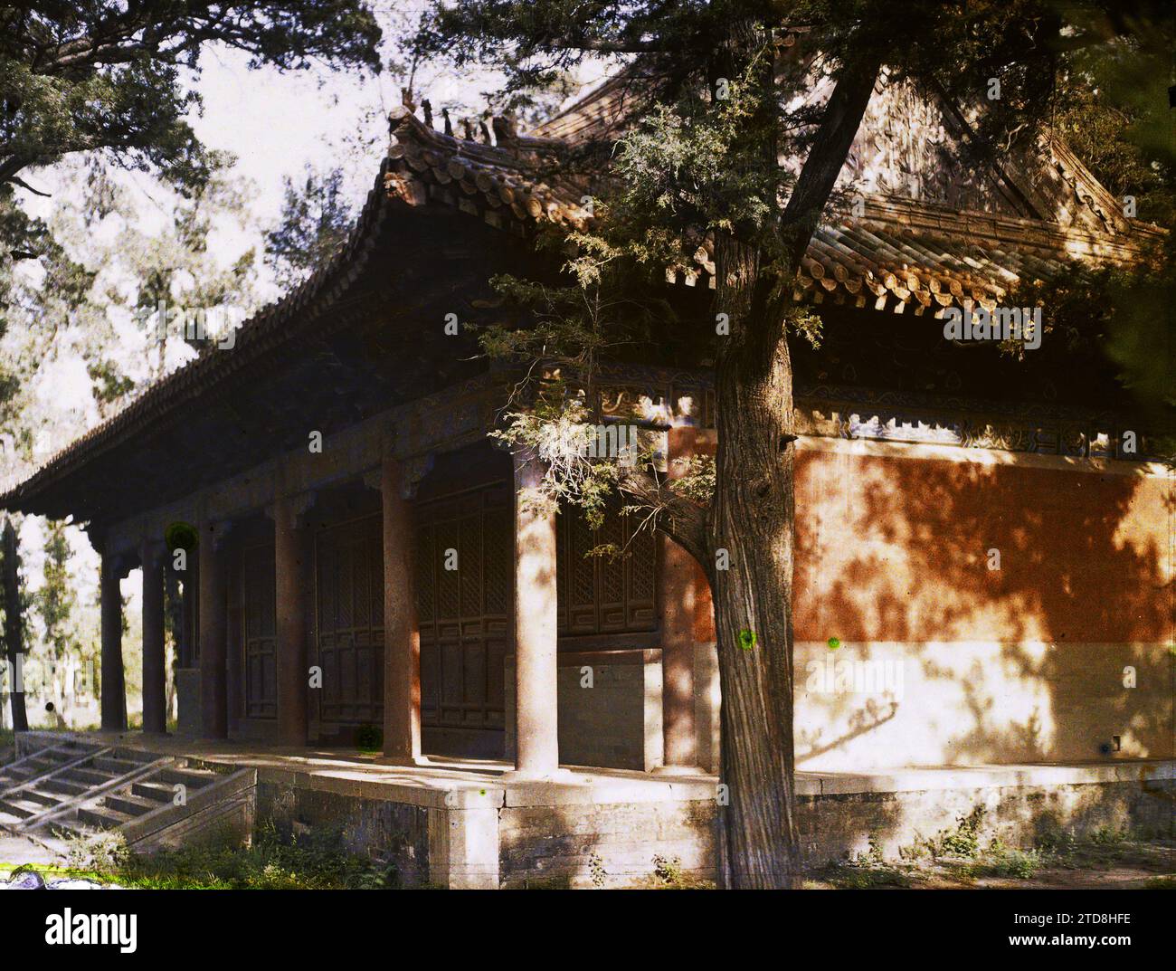 Tchoufou, China Konglin, the necropolis of the family of Confucius ...