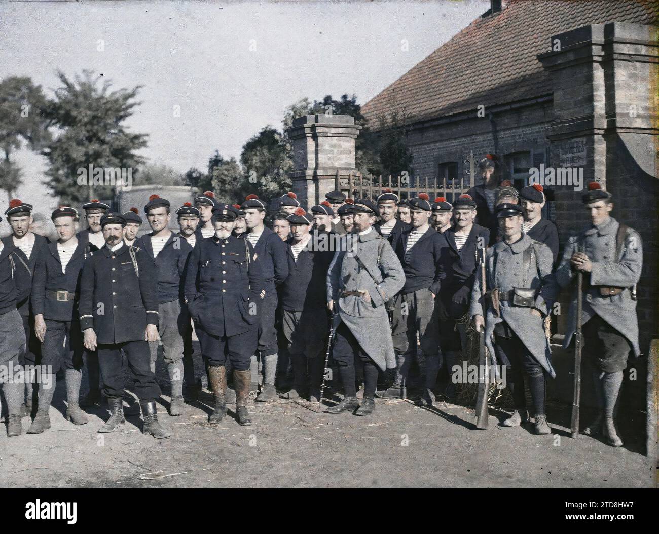 Group sailors hi-res stock photography and images - Alamy