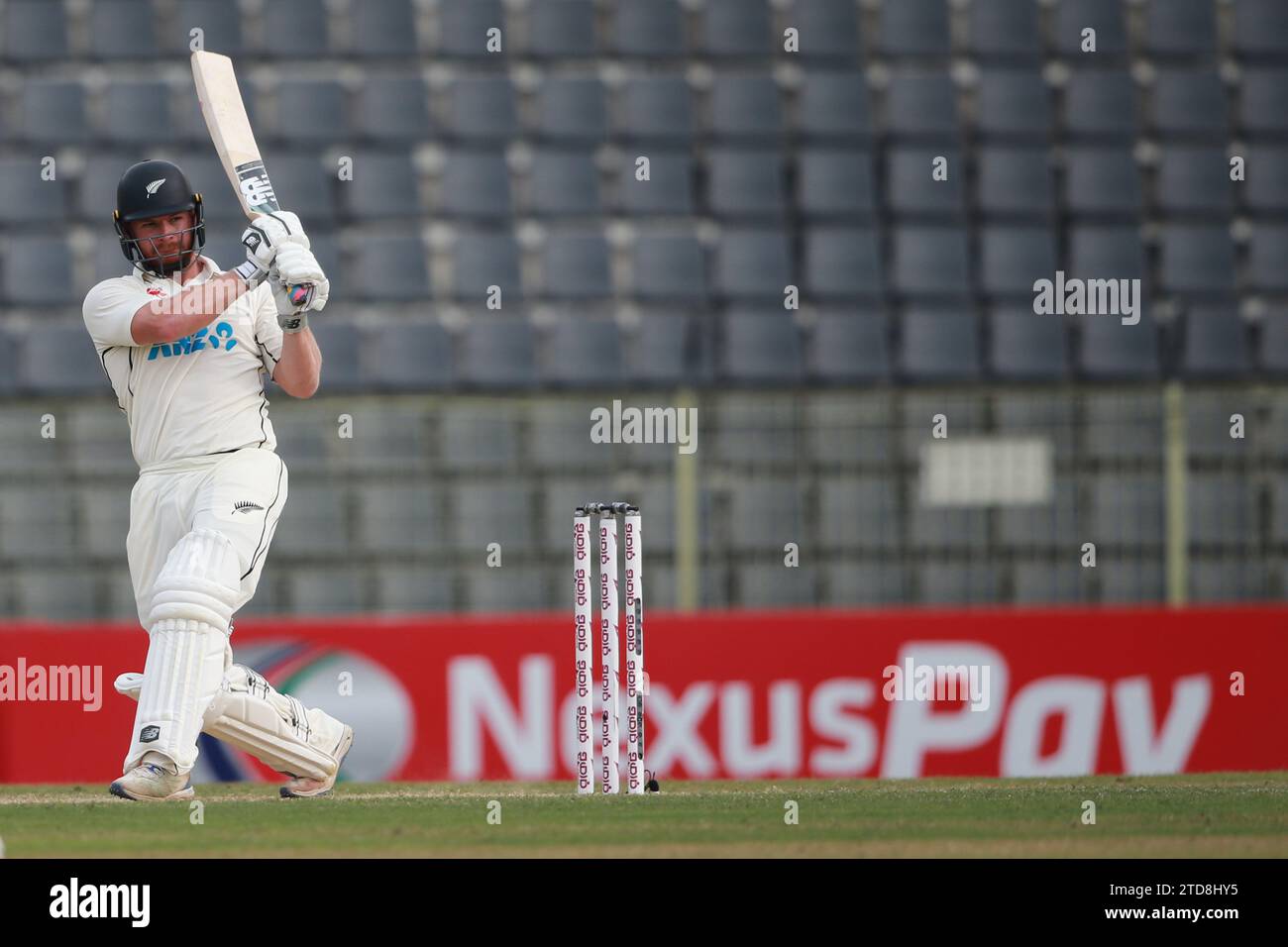 Glenn phillips cricket hi-res stock photography and images - Alamy