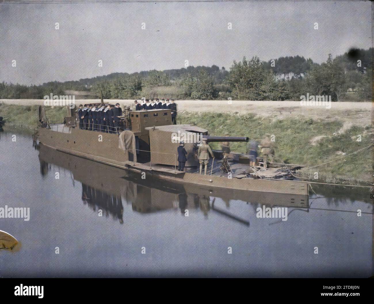 The queen in her army uniform hi-res stock photography and images - Alamy
