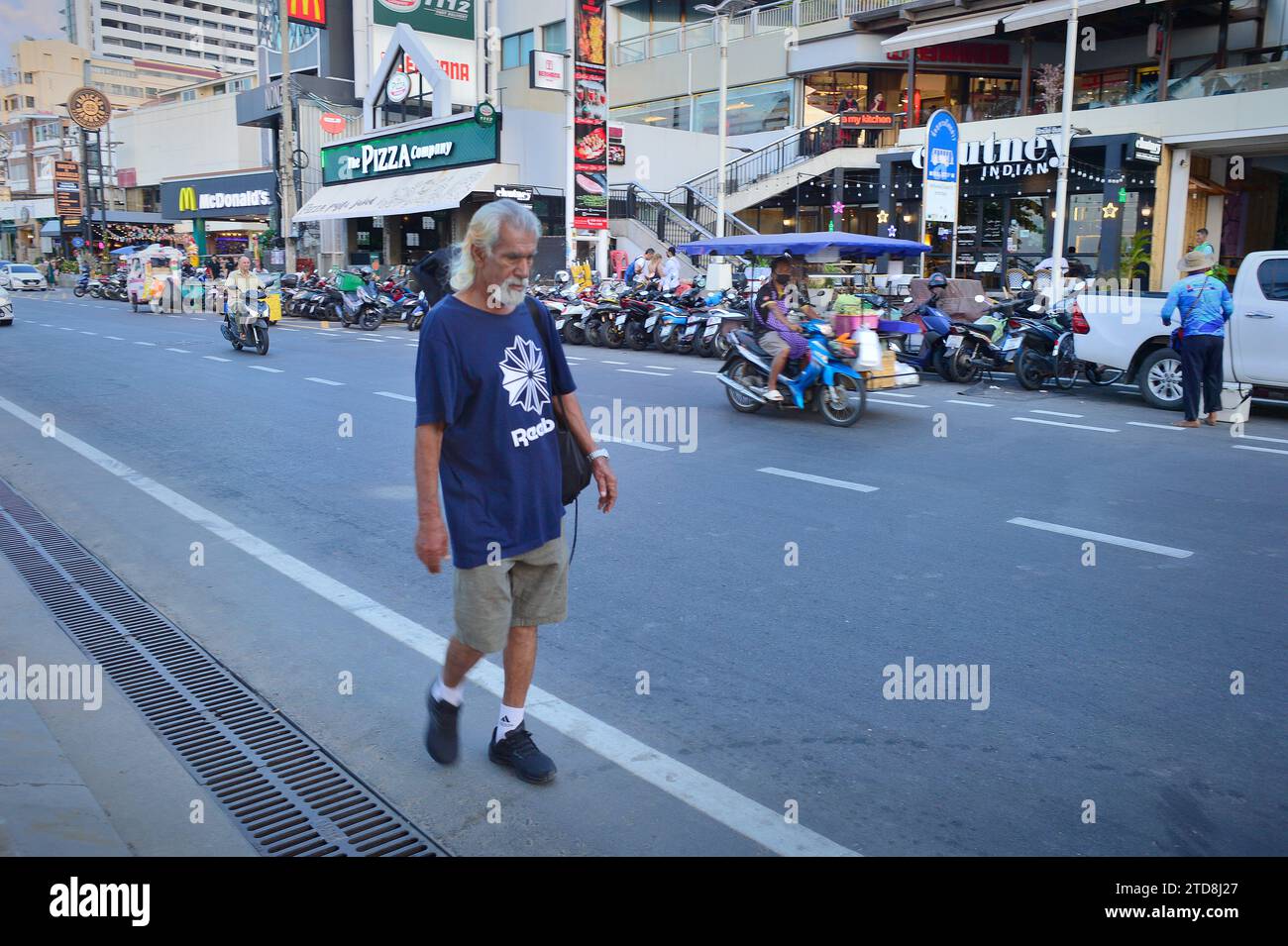 Beach Road Pattaya Thailand Stock Photo - Alamy
