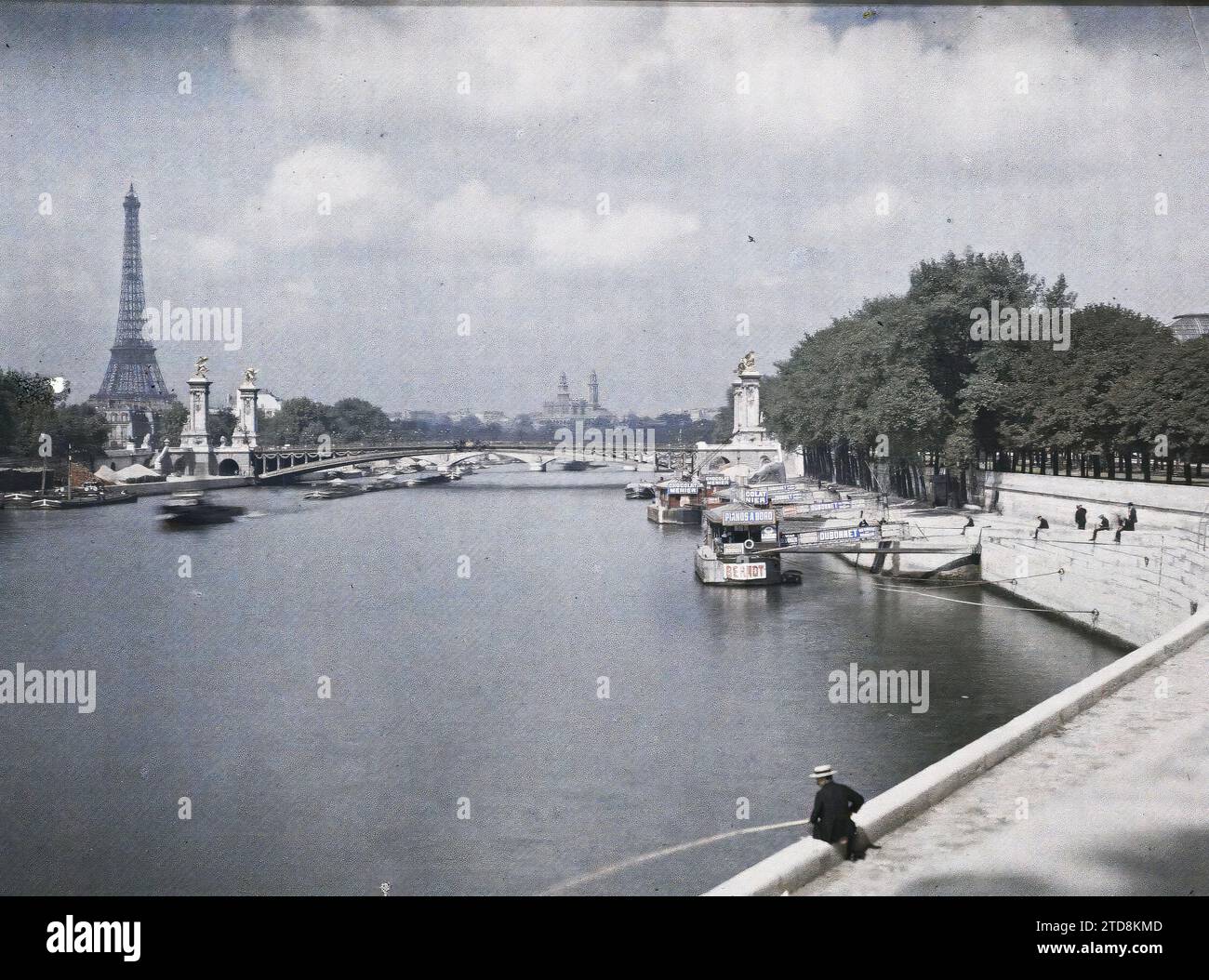 Paris (7th-8th arrondissement), France The Seine taken from the ...