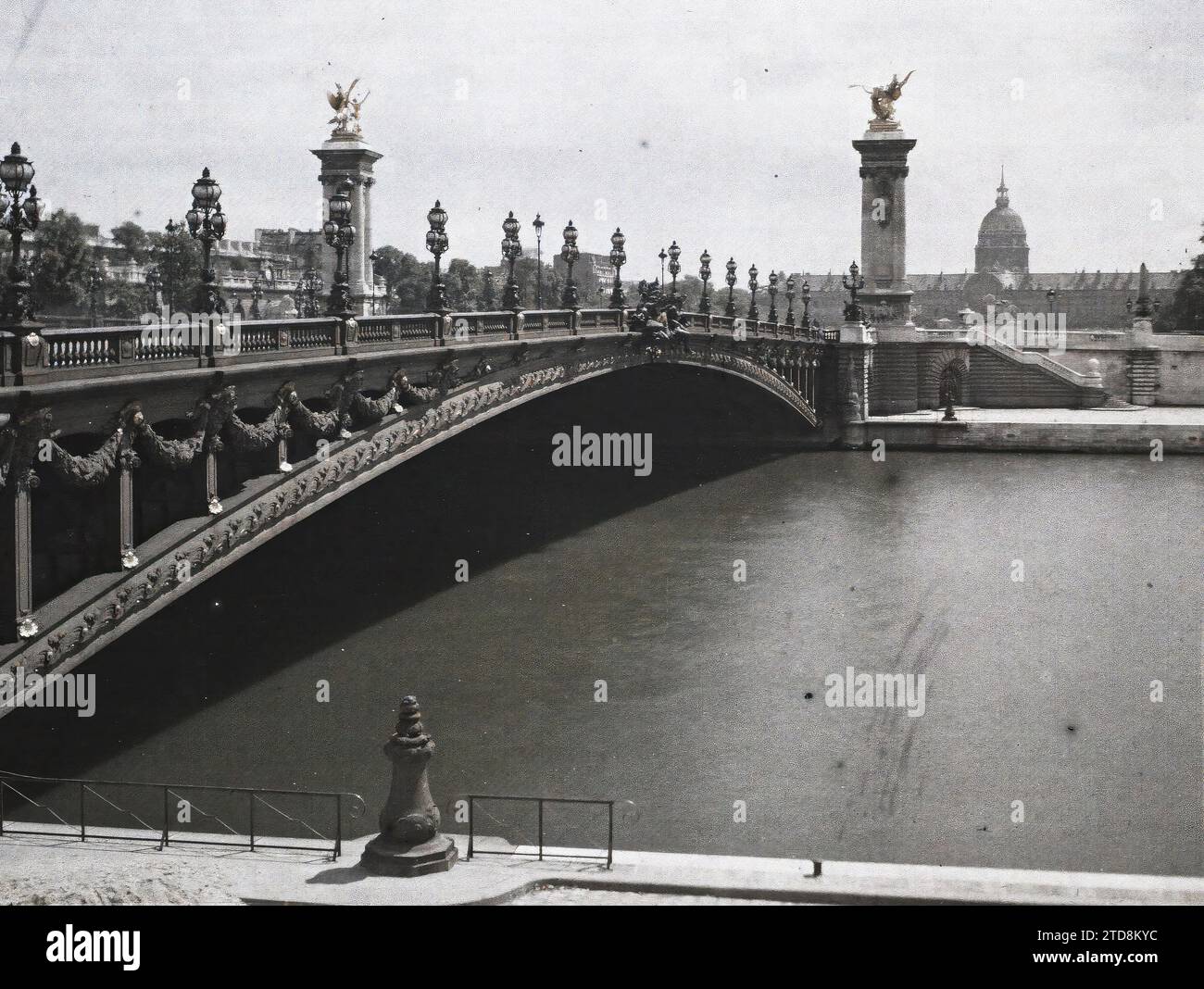 Paris (7th-8th arrondissement), France The Alexandre III bridge and the ...