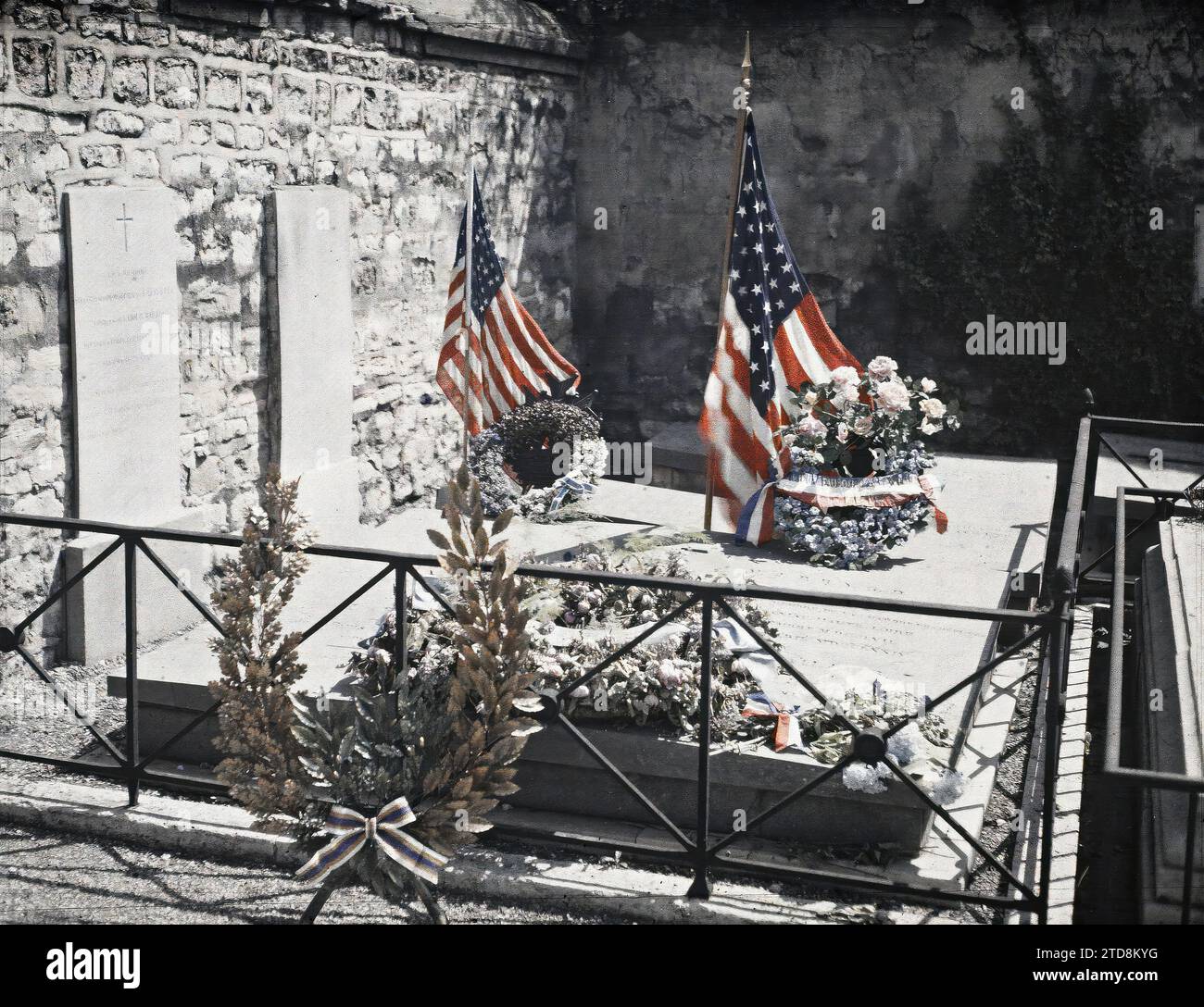 Paris (12th arrondissement), France Tomb of La Fayette in the Picpus ...