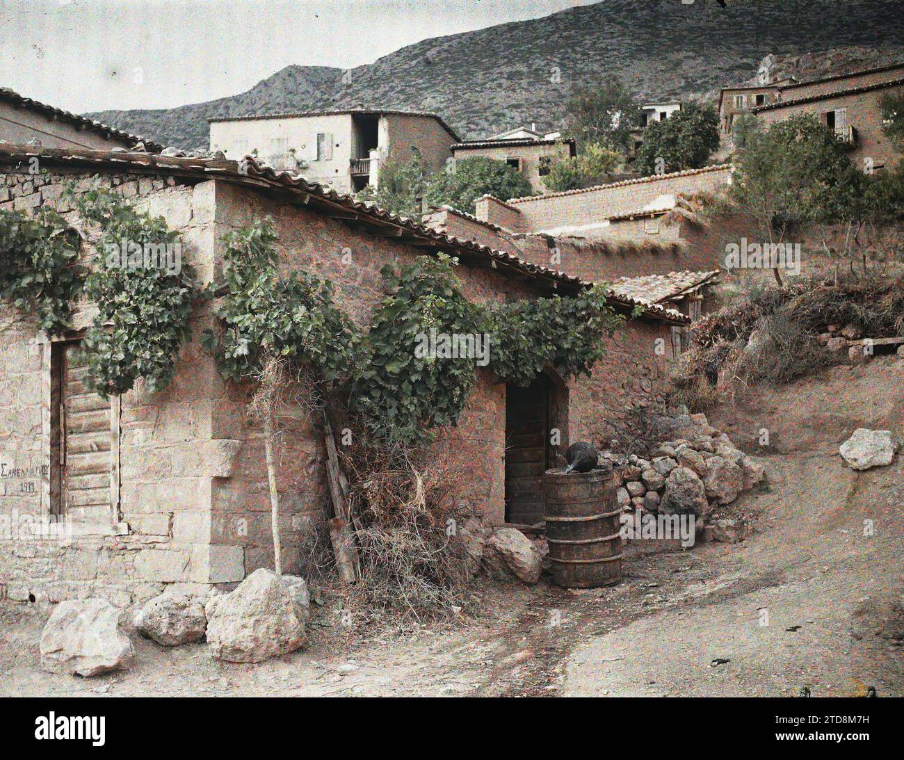 Ruins of village of kastri delphi hi-res stock photography and images ...