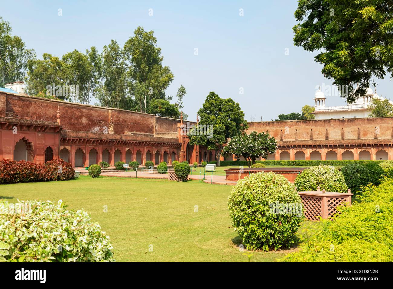 Red Fort, Mughal fort in Old Delhi, India Stock Photo - Alamy