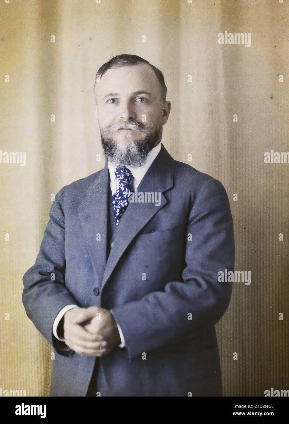 Mr henry simon 14 hi-res stock photography and images - Alamy