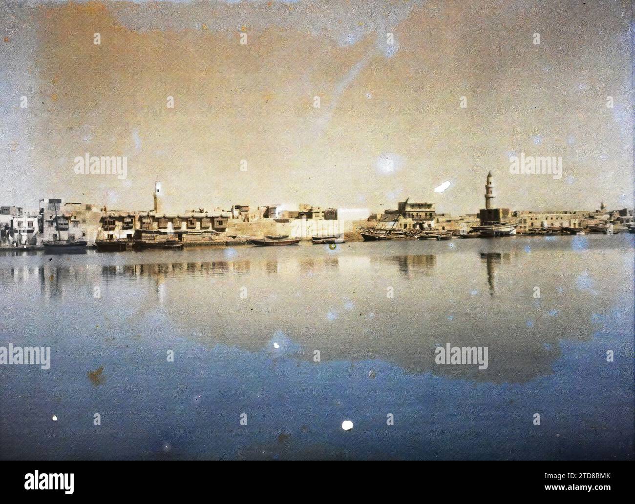 Yanbu, Arabia The city and the port seen from the Red Sea, Habitat ...