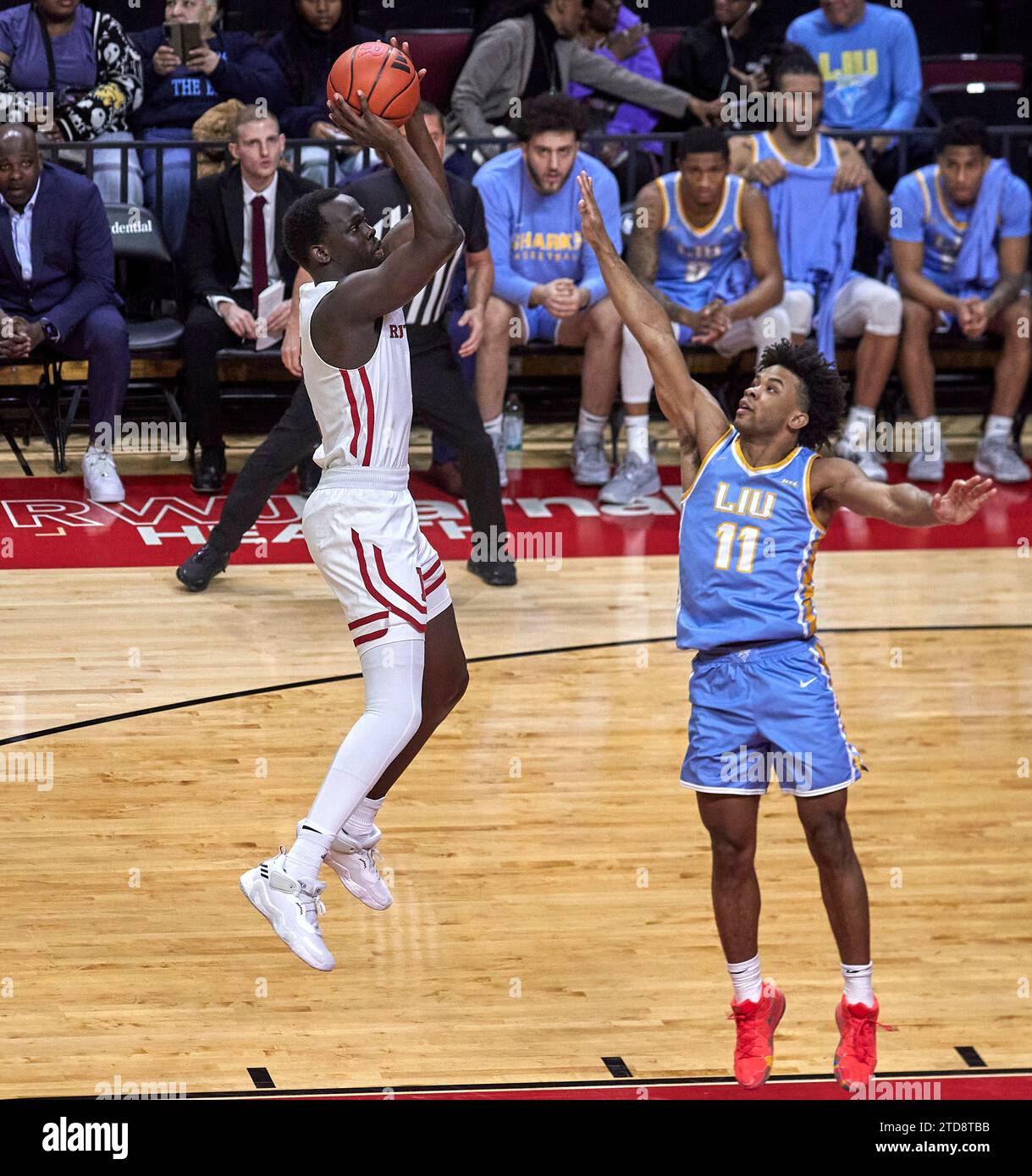 Rutgers Scarlet Knights forward Mawot Mag (3) shoots against Long ...