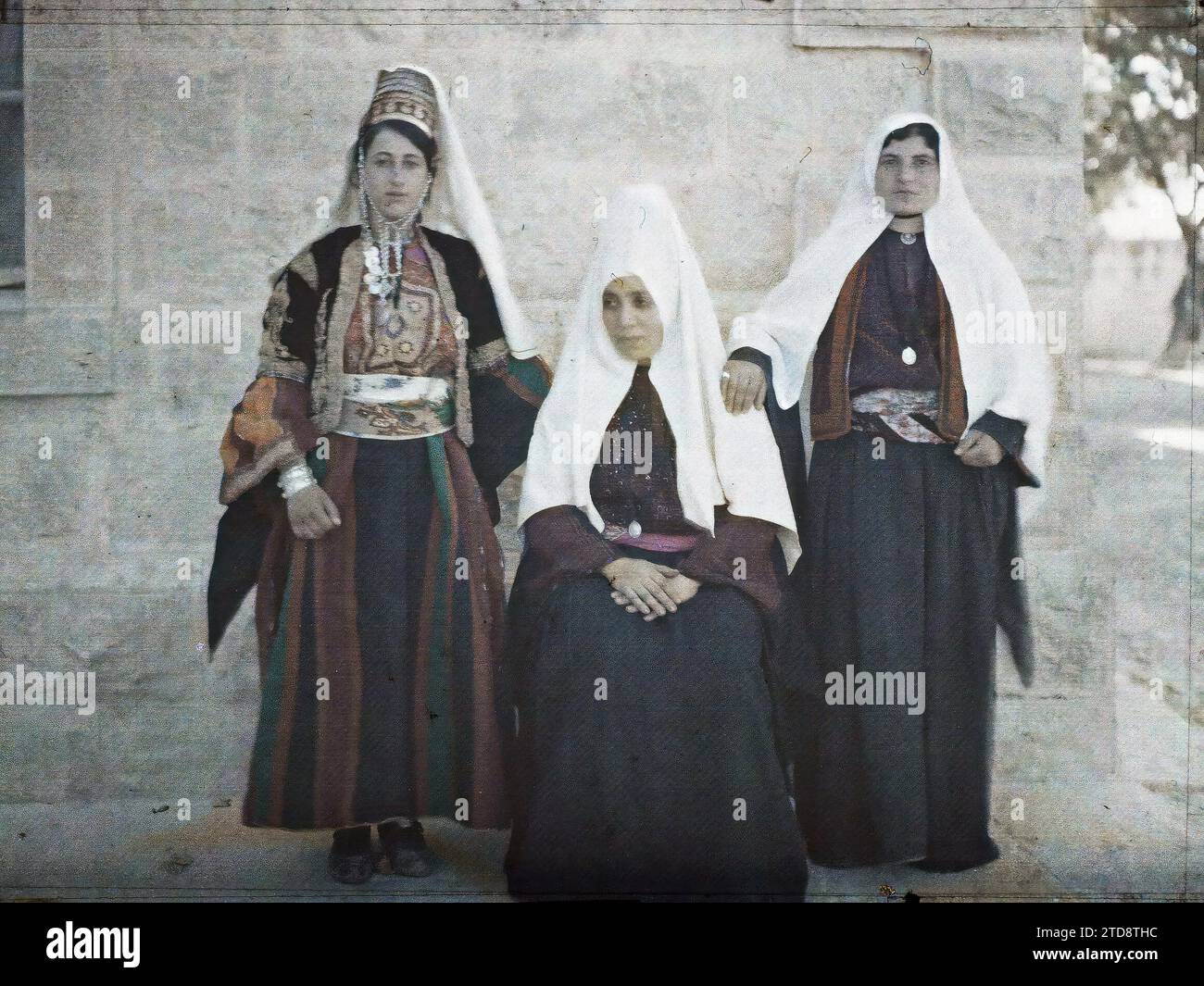 Palestine bethlehemchristian woman hi-res stock photography and images ...