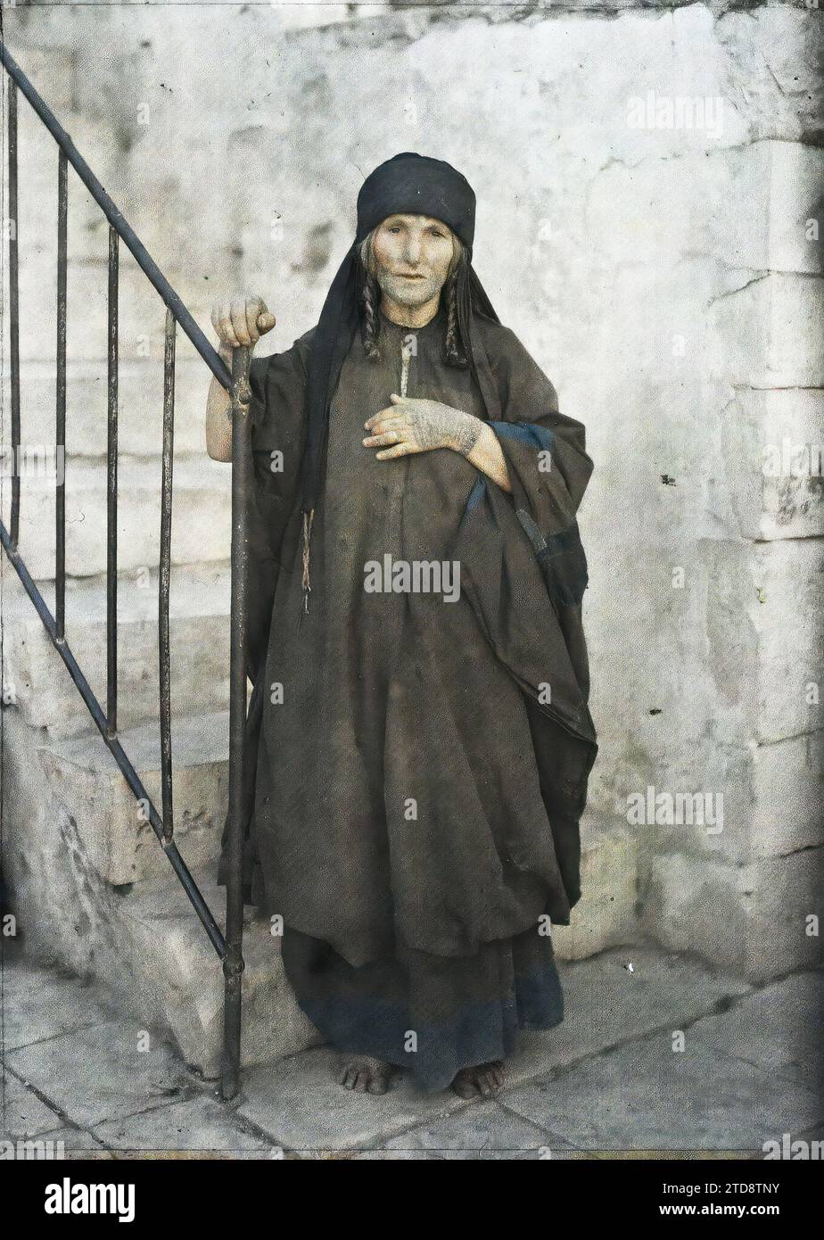 Jerusalem, Israel, Palestine Woman from As-Salt with Indigo Tattoo ...