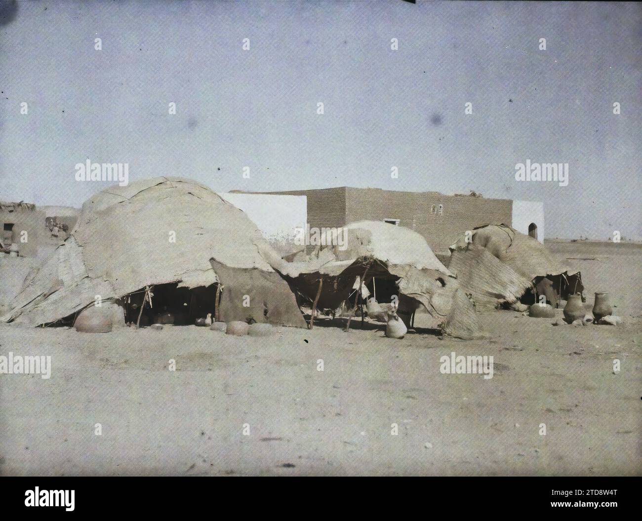 Africa bishari dwellings hi-res stock photography and images - Alamy