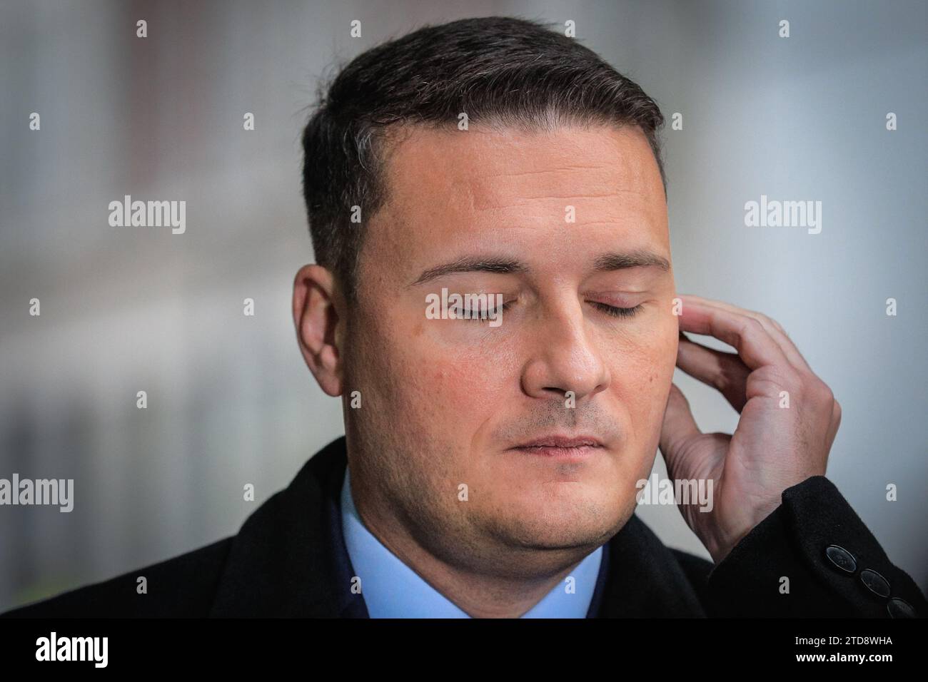 Socialities hi-res stock photography and images - Alamy