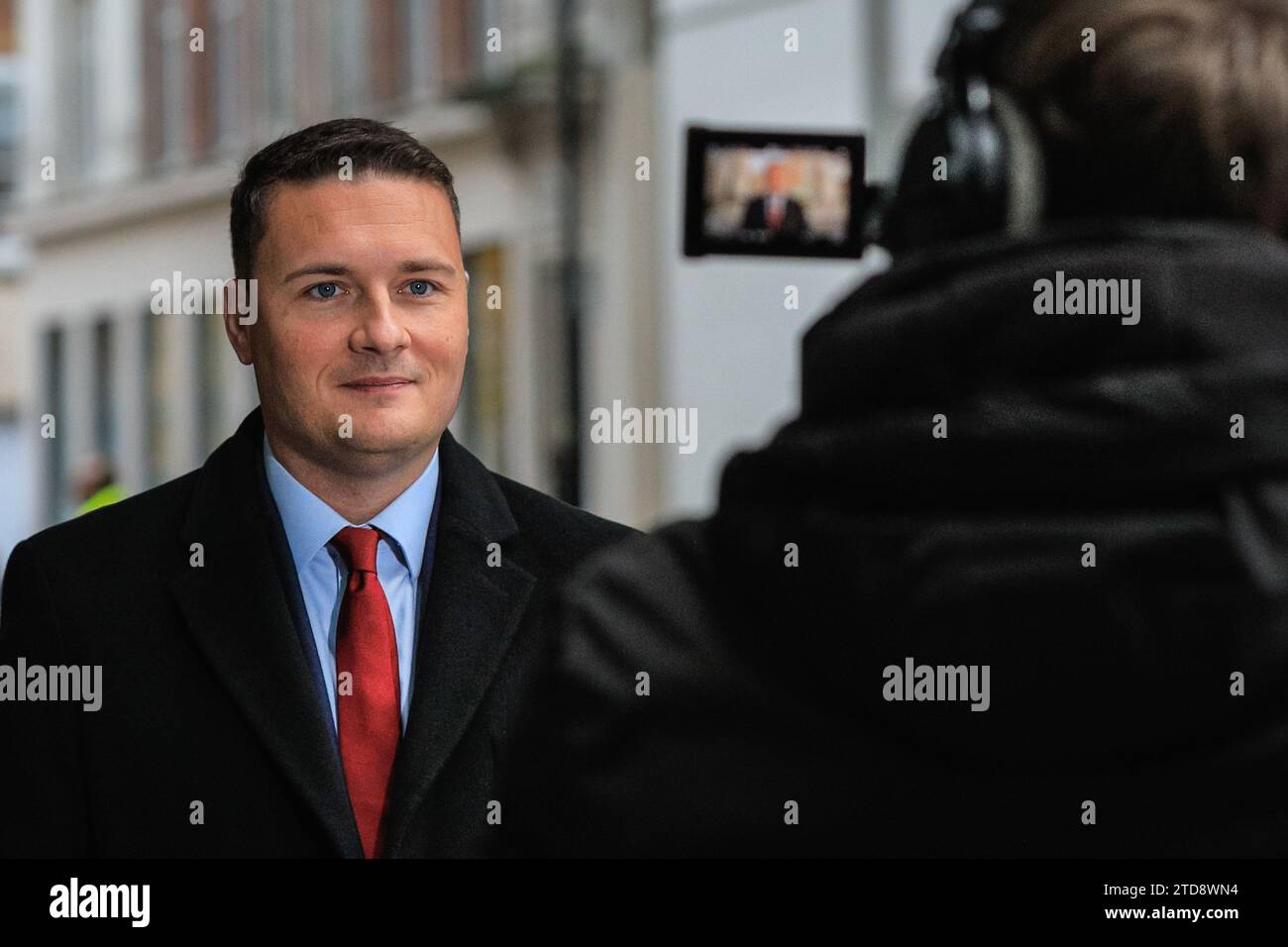 Socialities hi-res stock photography and images - Alamy