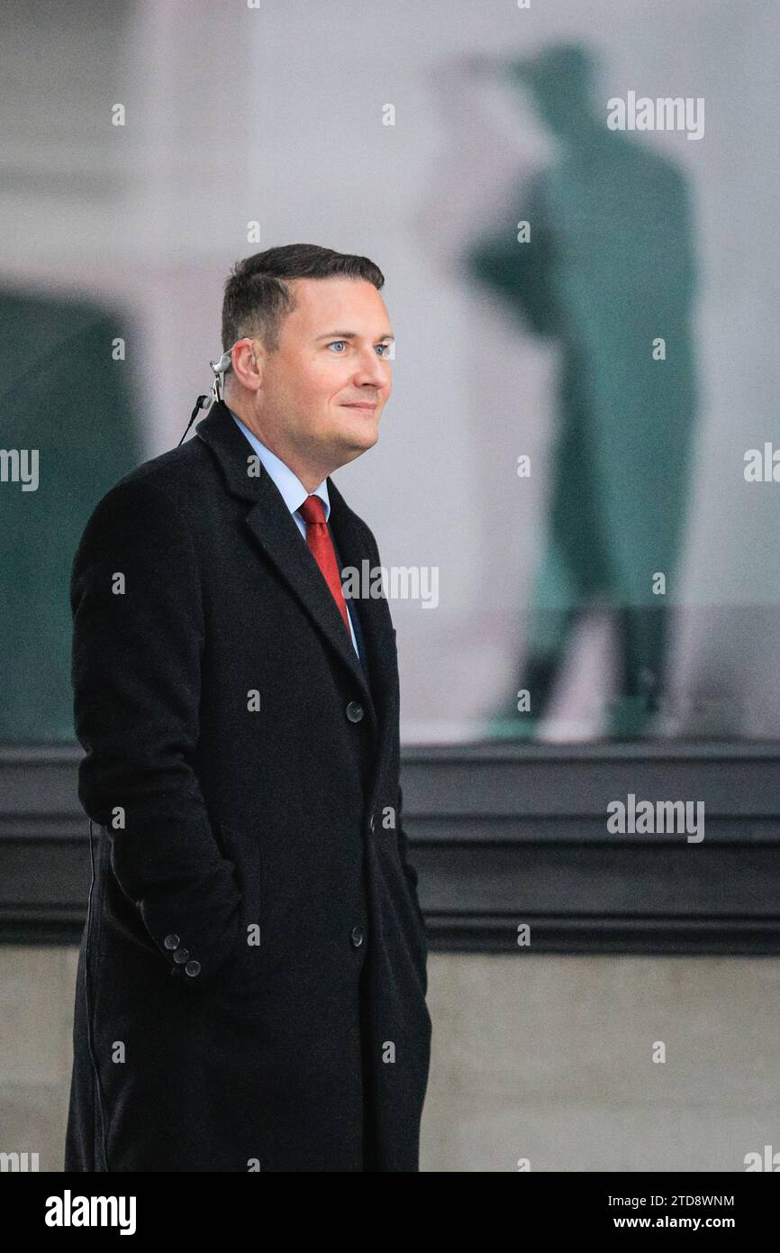 London george orwell statue hi-res stock photography and images - Alamy