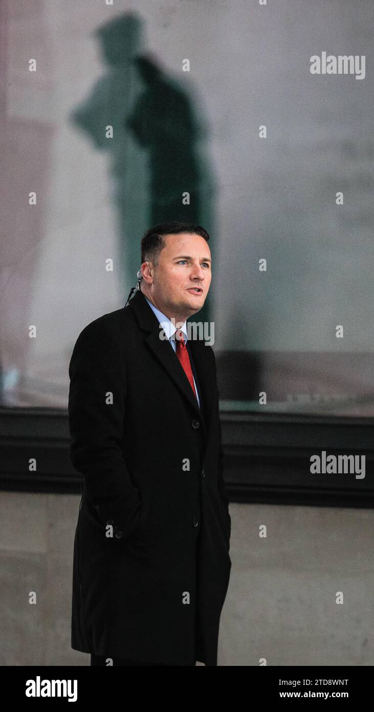 London george orwell statue hi-res stock photography and images - Alamy