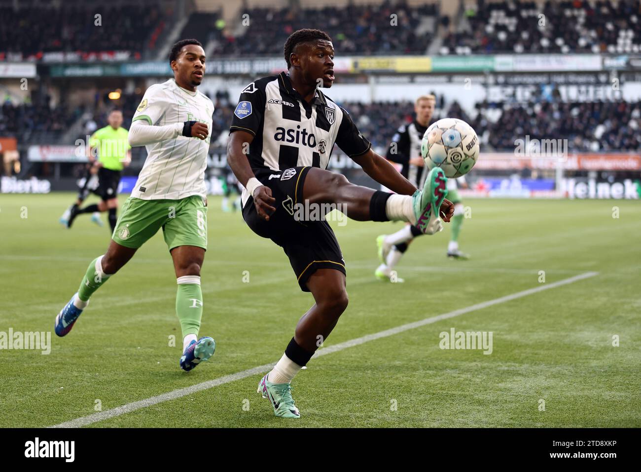 ALMELO - (l-r) Quinten Timber of Feyenoord, Bryan Limbombe of Heracles ...