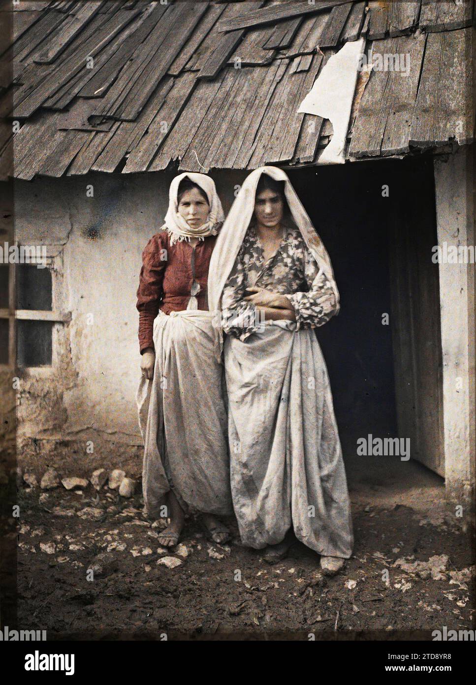 Gypsies and portrait hi-res stock photography and images - Alamy