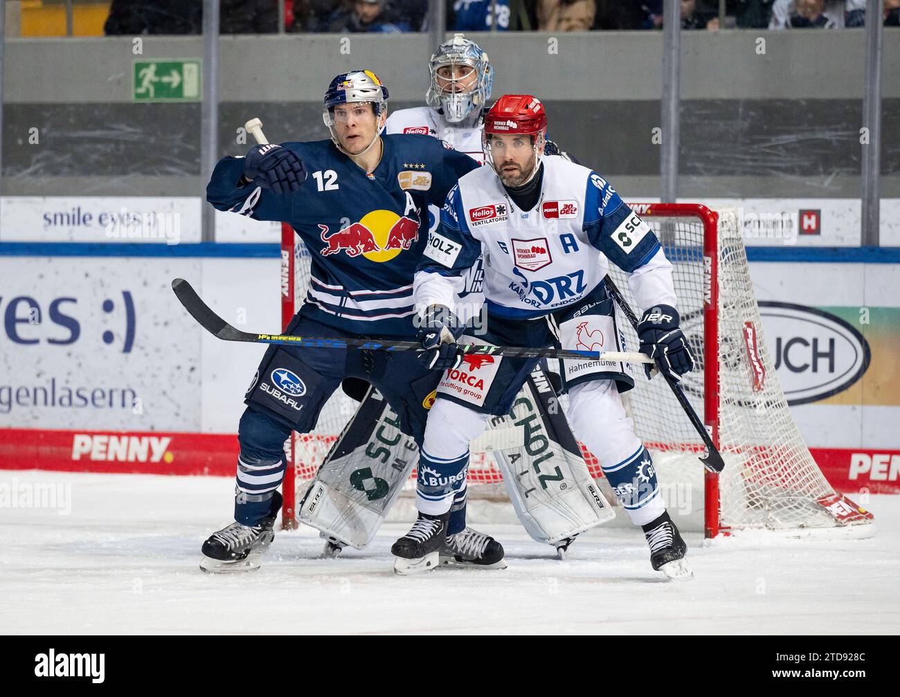 Muenchen, Deutschland. 17th Dec, 2023. Ben Smith (EHC Red Bull Muenchen ...