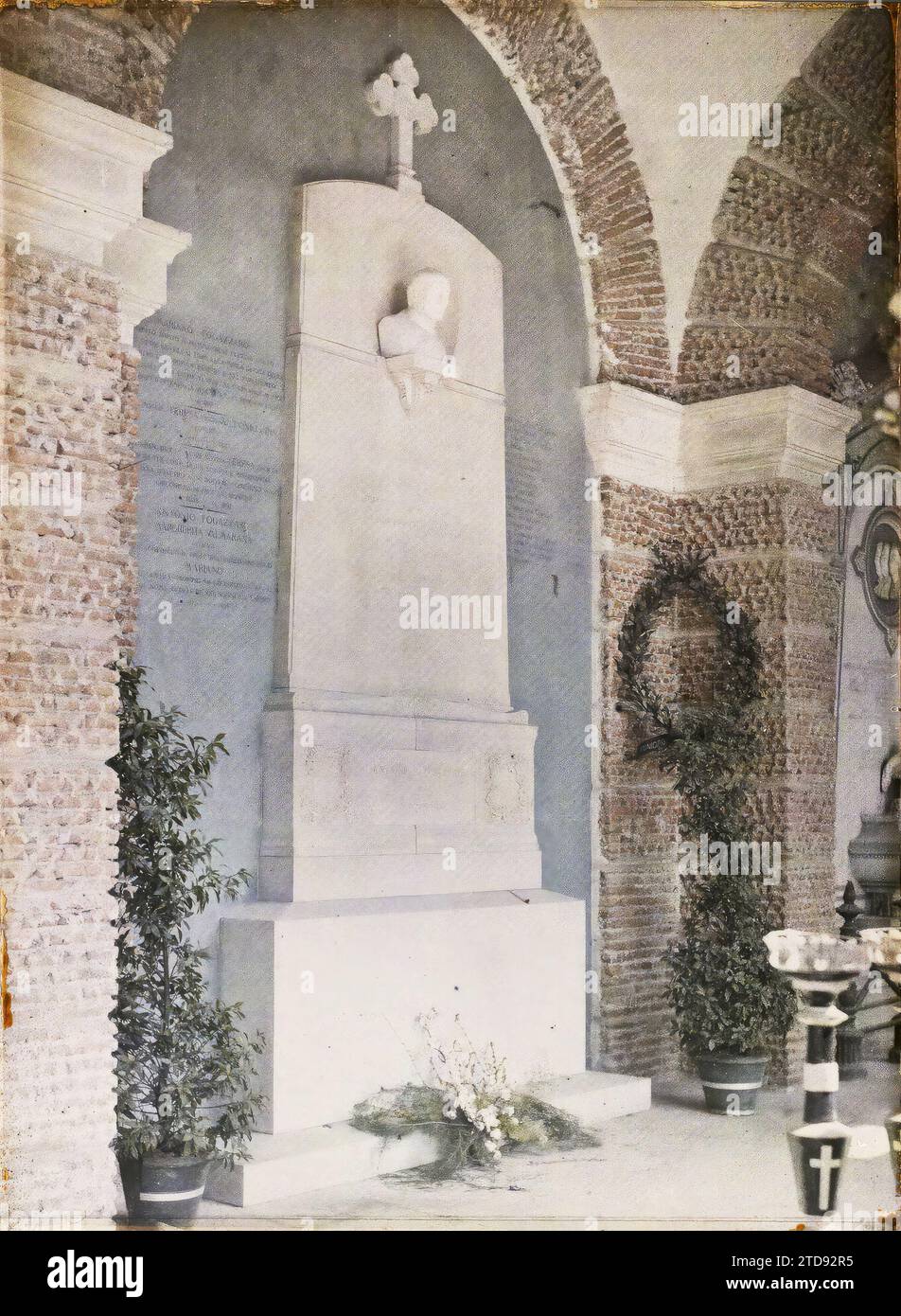 Vicenza, Italy Tomb of the poet Antonio Fogazzaro, Habitat ...