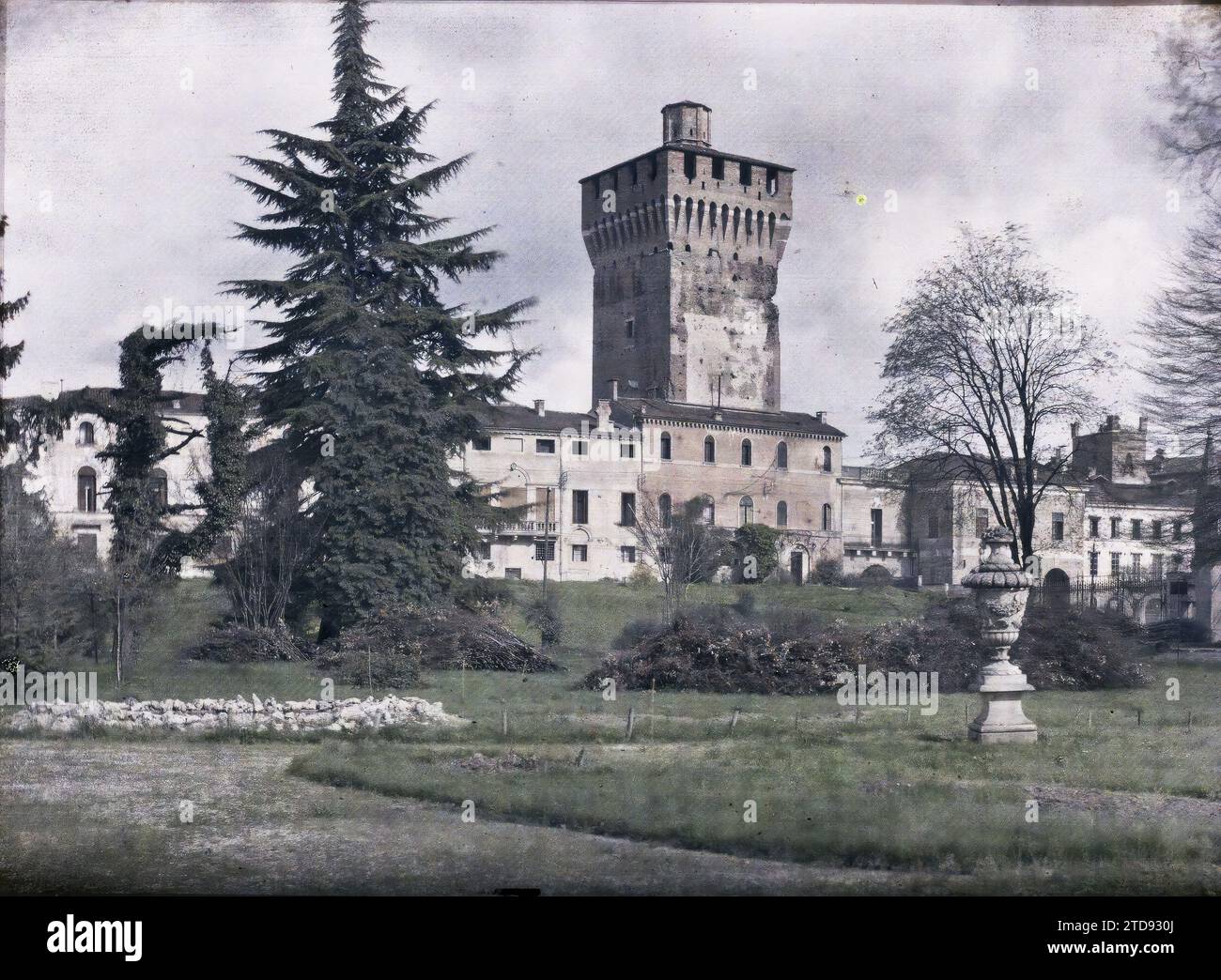 Vicenza, Italy The Salvi Garden, Habitat, Architecture, Nature ...