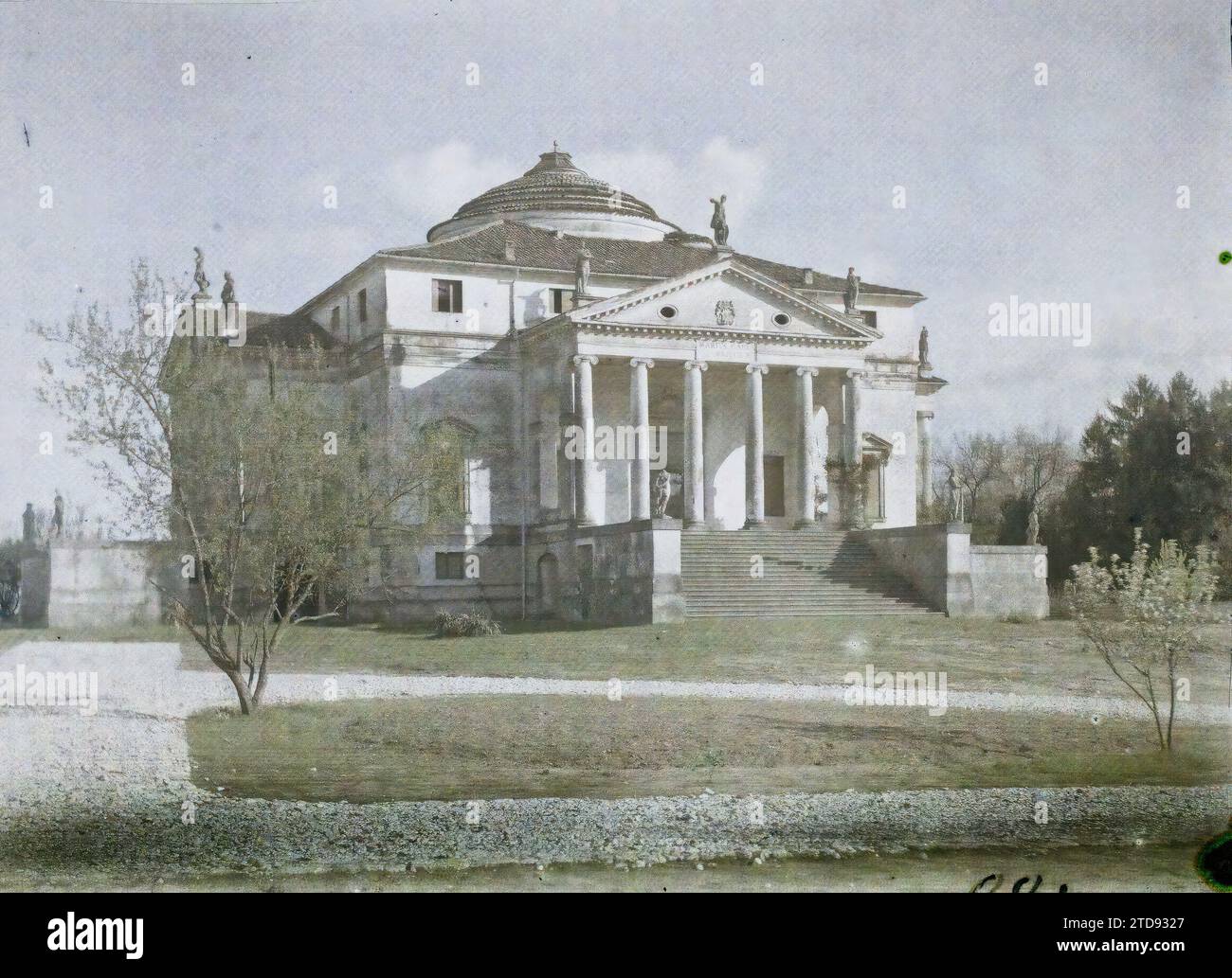 Vicenza, Italy The Rotunda villa, Art, Statue, Sculpture, Villa ...