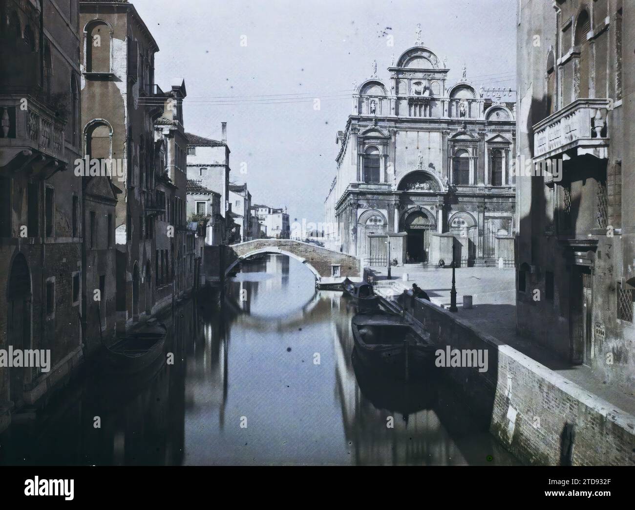 Venice, Italy Canal dei Mendicanti and Scoula Grande, Habitat ...