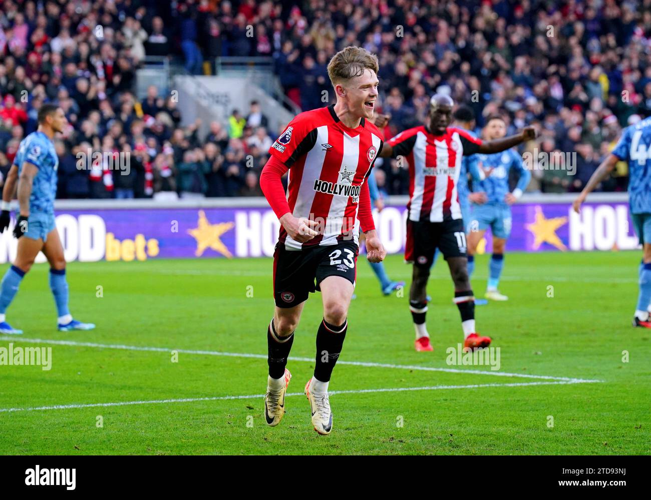 Brentford's Keane Lewis-Potter celebrates scoring their side's first ...