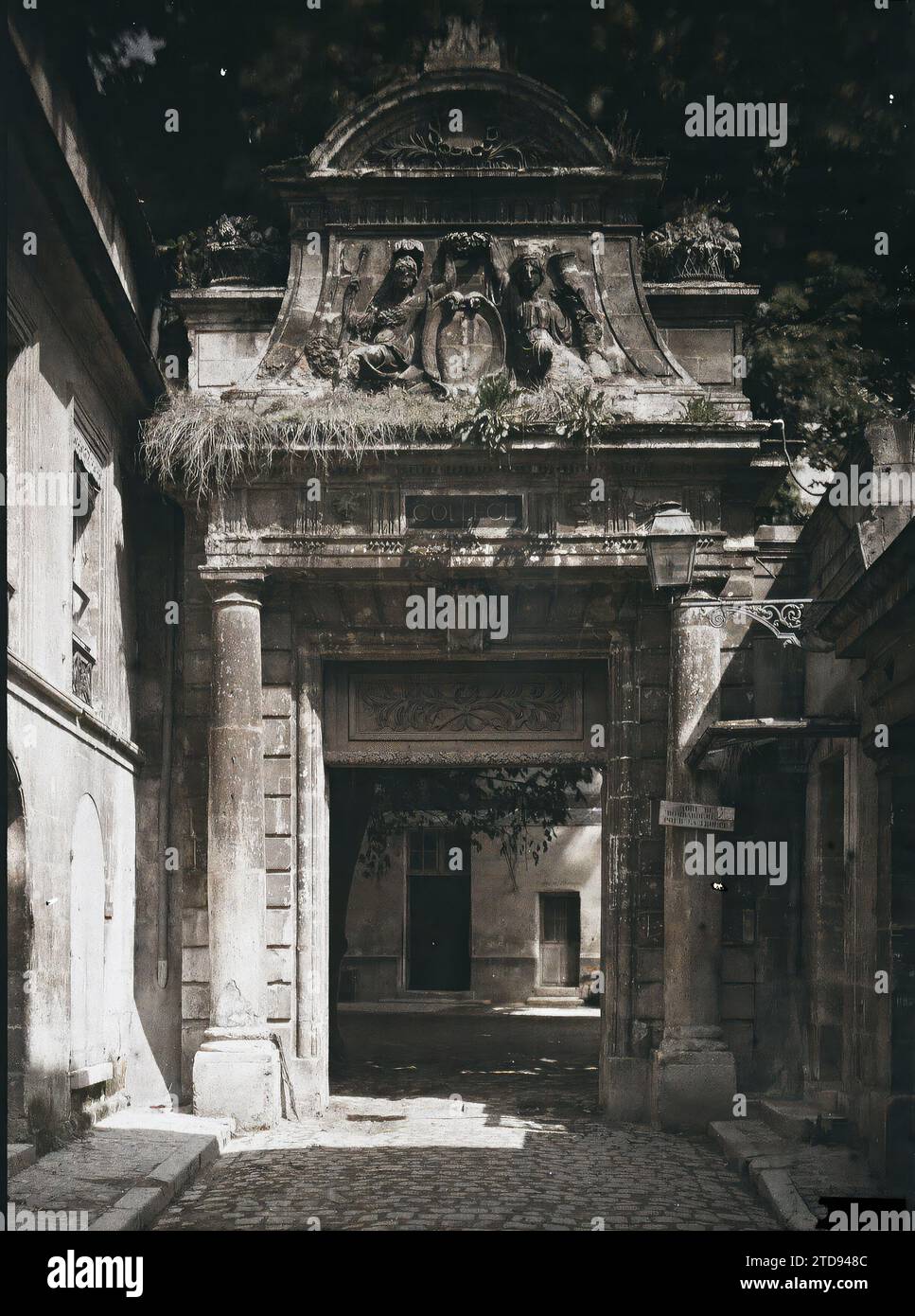 Civil information and education section hi-res stock photography and ...