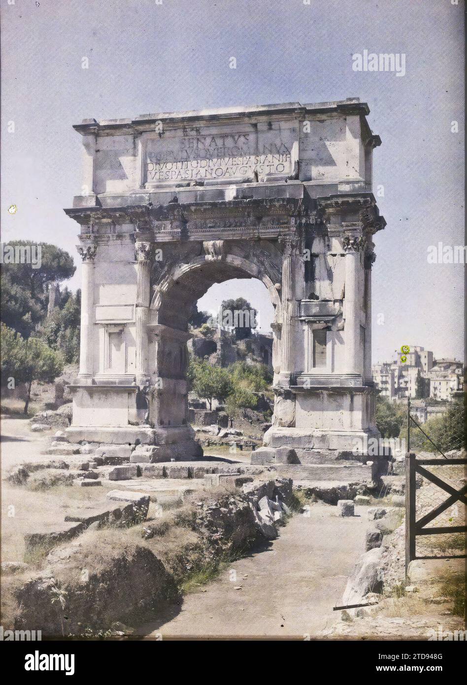 Arch of titus inscription hi-res stock photography and images - Alamy