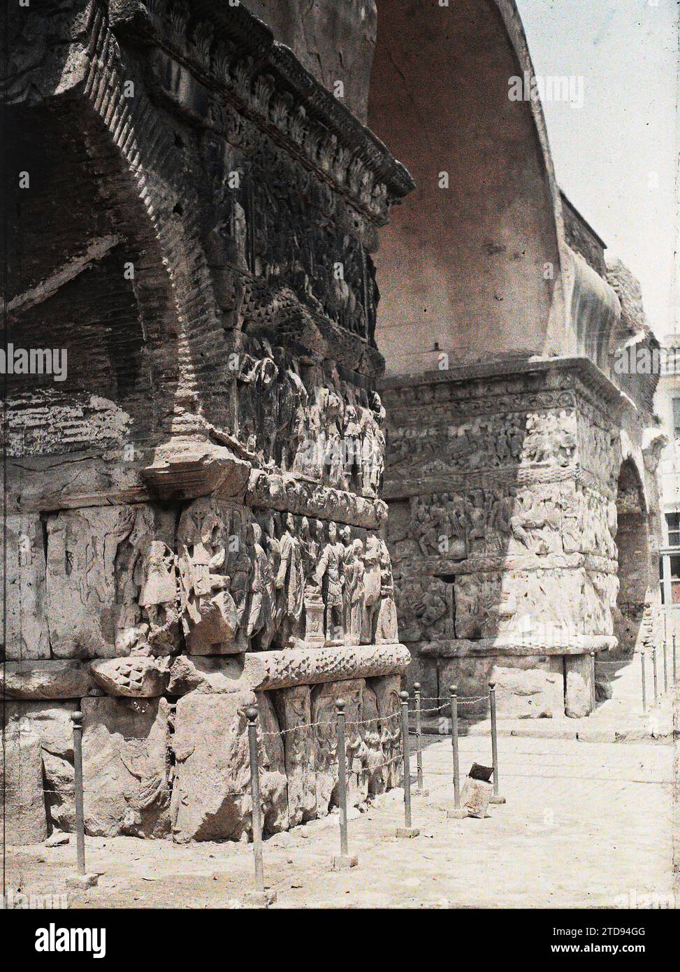Thessaloniki, Greece The Arch of Galerius, Personality, Habitat, Architecture, Art, Political ...
