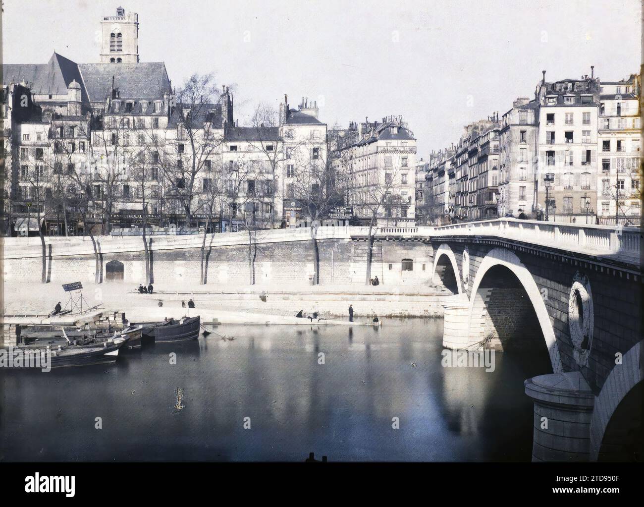 Paris (IVth arr.), France The Louis-Philippe bridge and the Quai de l ...