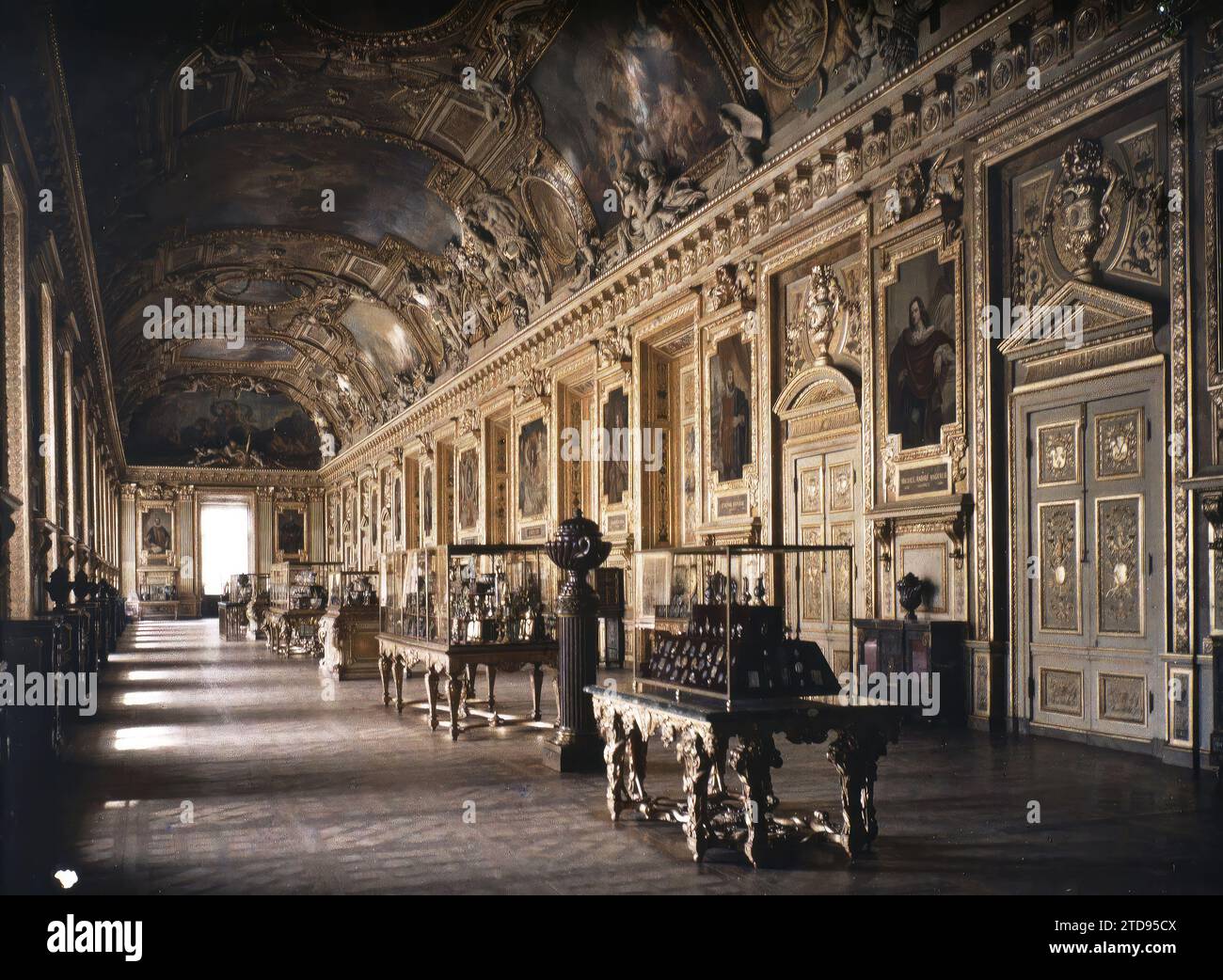 Paris (1st arr.), France The Apollon Gallery, Musée du Louvre, Habitat ...