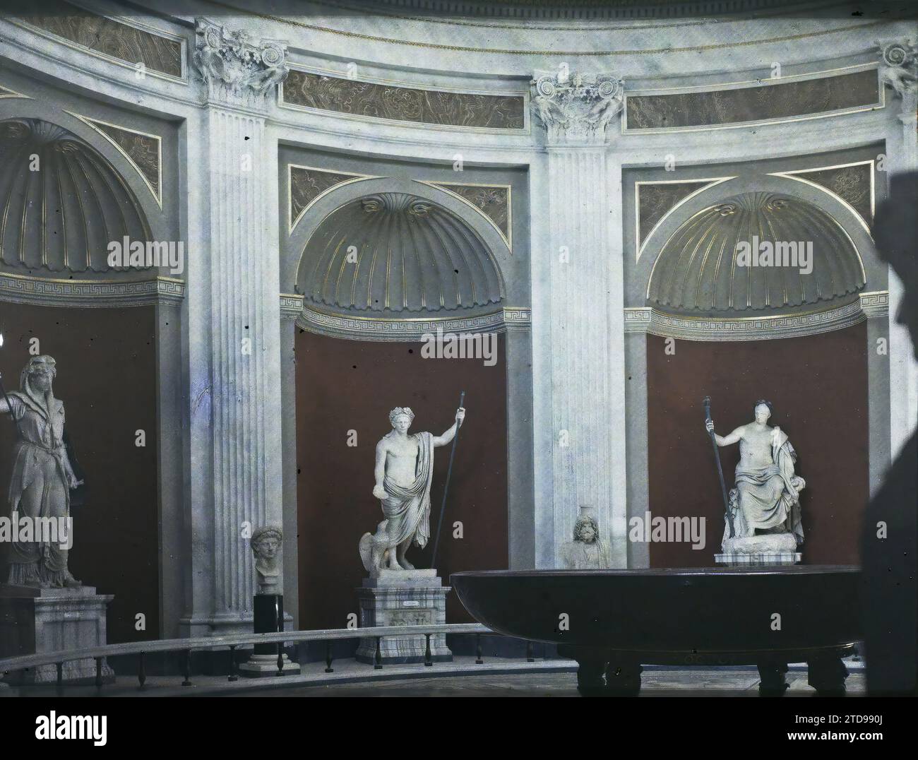 Rome, Italy Vatican, Pio-Clementino museum, round room, Habitat ...